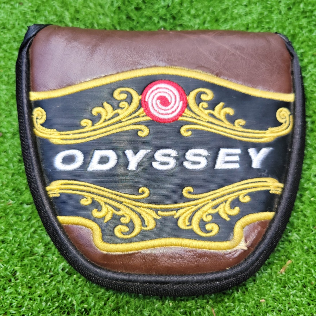 Odyssey White Ice Sabertooth Putter 35" Mens RH with cover | SidelineSwap