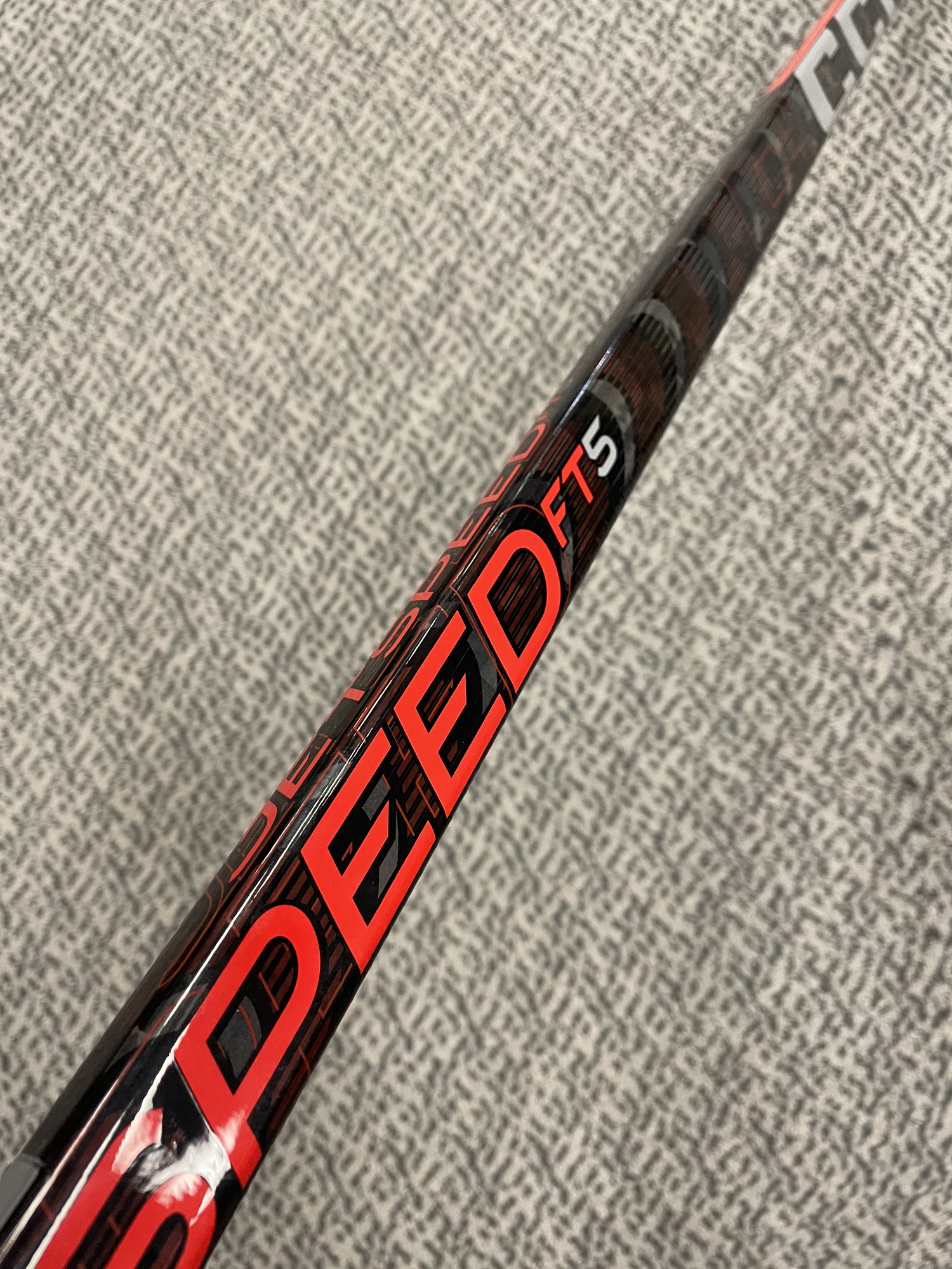 CCM Jetspeed Ft5 P29 curve 85 flex right hand stick | SidelineSwap