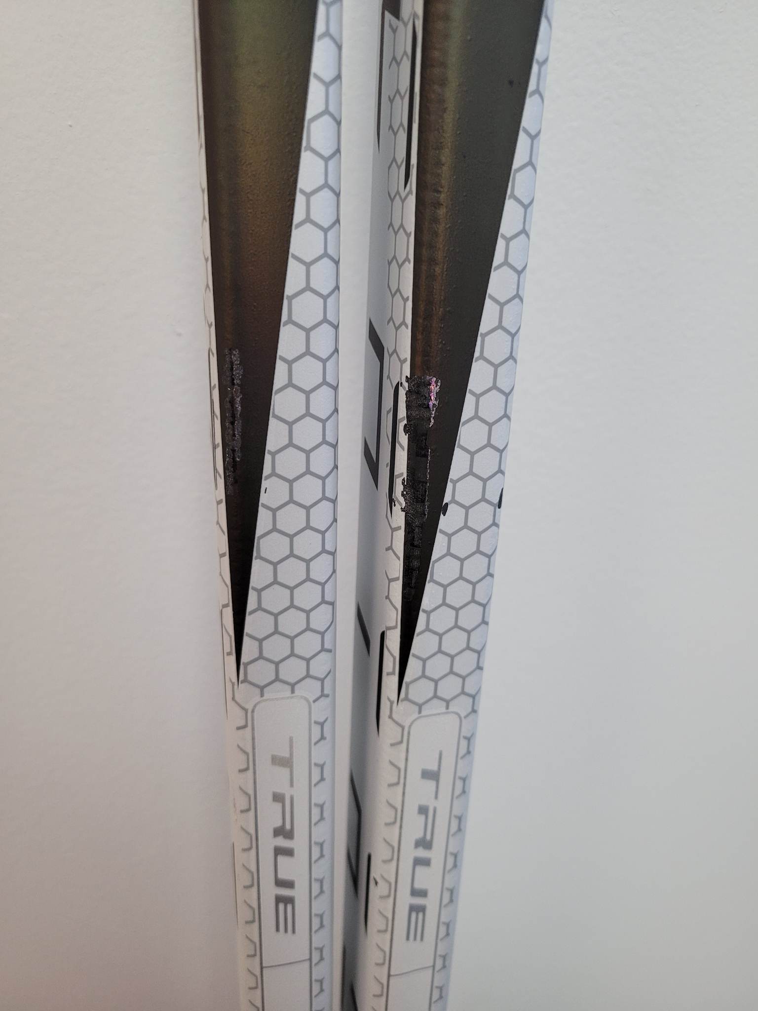 2-Pack True Catalyst 9X Pro Stock Goal Sticks WEDGEWOOD 25" Mid-Heel ...