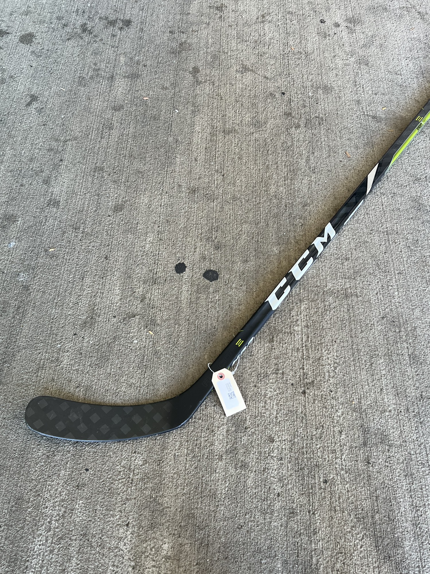 Used Senior CCM RibCor Pro 3 PMT Right Hockey Stick P29 | SidelineSwap