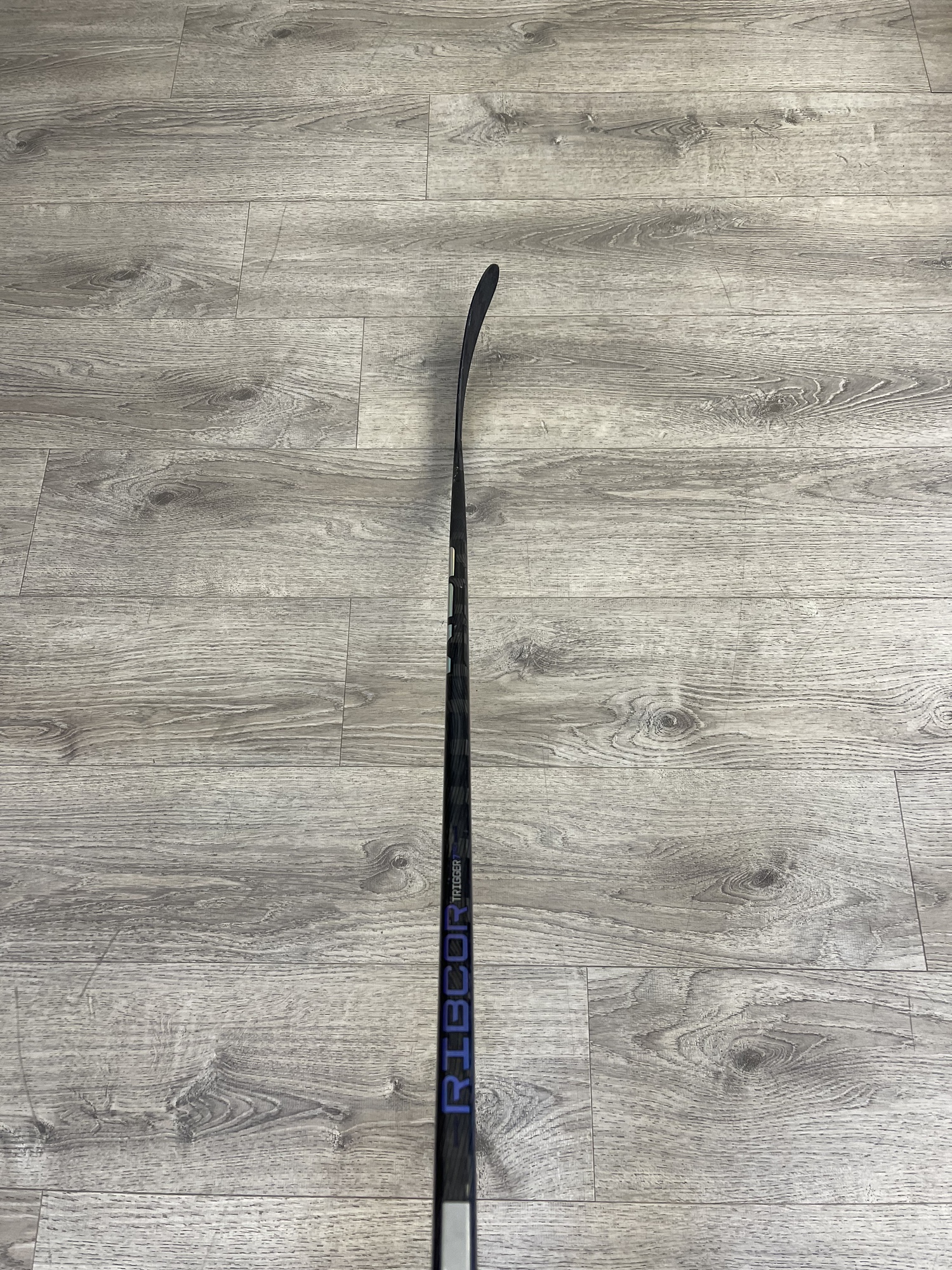 *Like New* Ccm RibCor Trigger 7 Pro P28 75 Flex | SidelineSwap