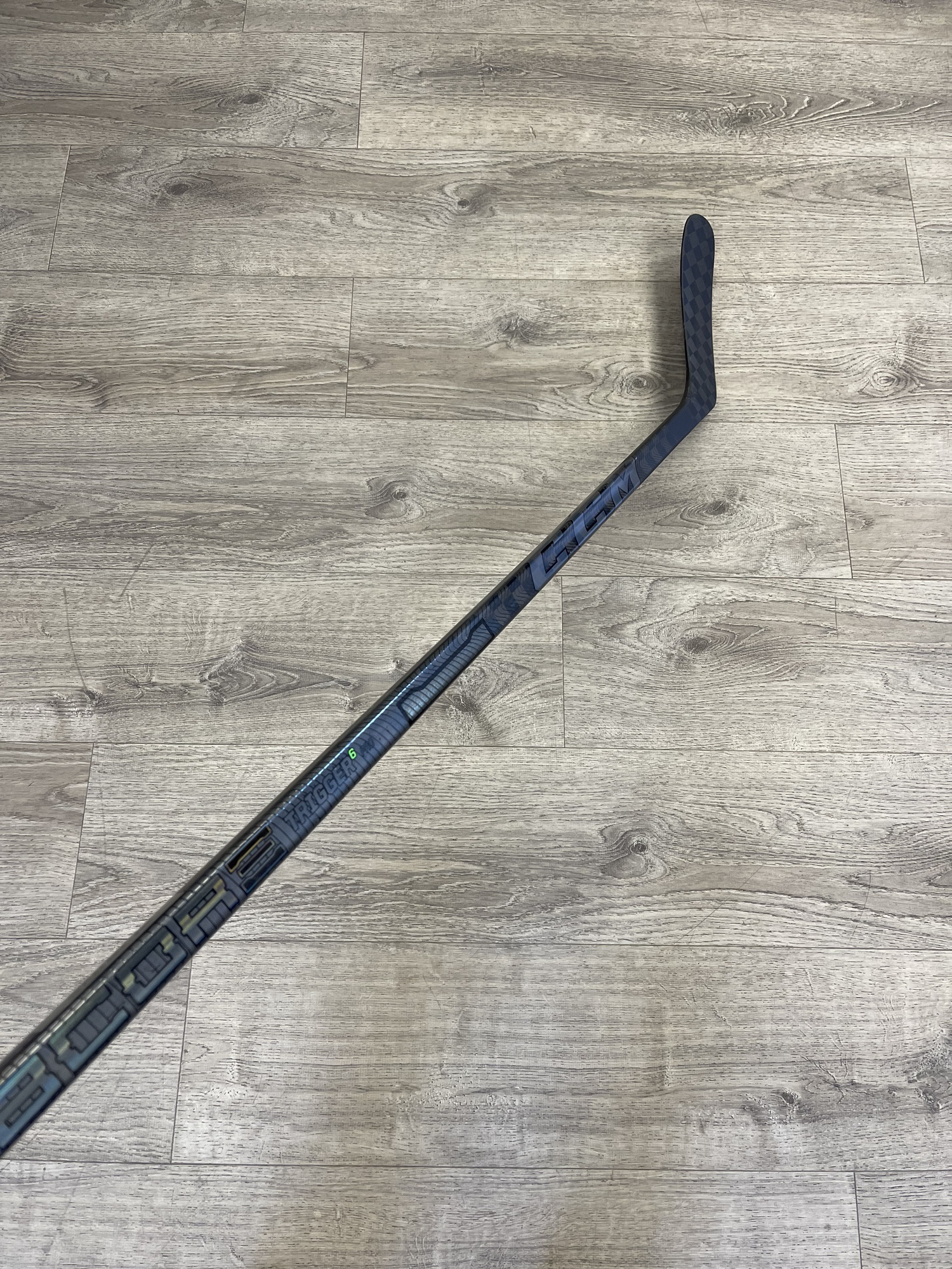 *Like New* Ccm Trigger 6 Pro P88 55 Flex | SidelineSwap