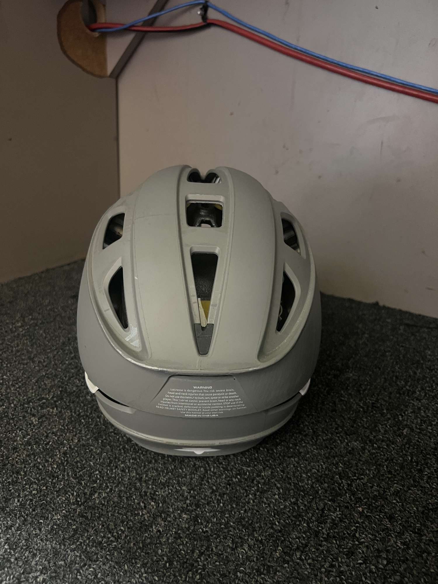 Matte Gray Cascade R Helmet | SidelineSwap