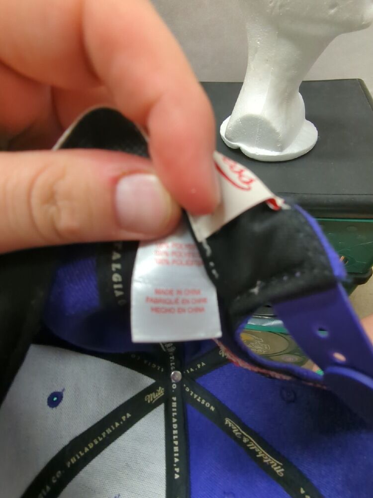 NWS Toronto Raptors Mitchell & Ness Spray Paint Snapback Hat NBA ...