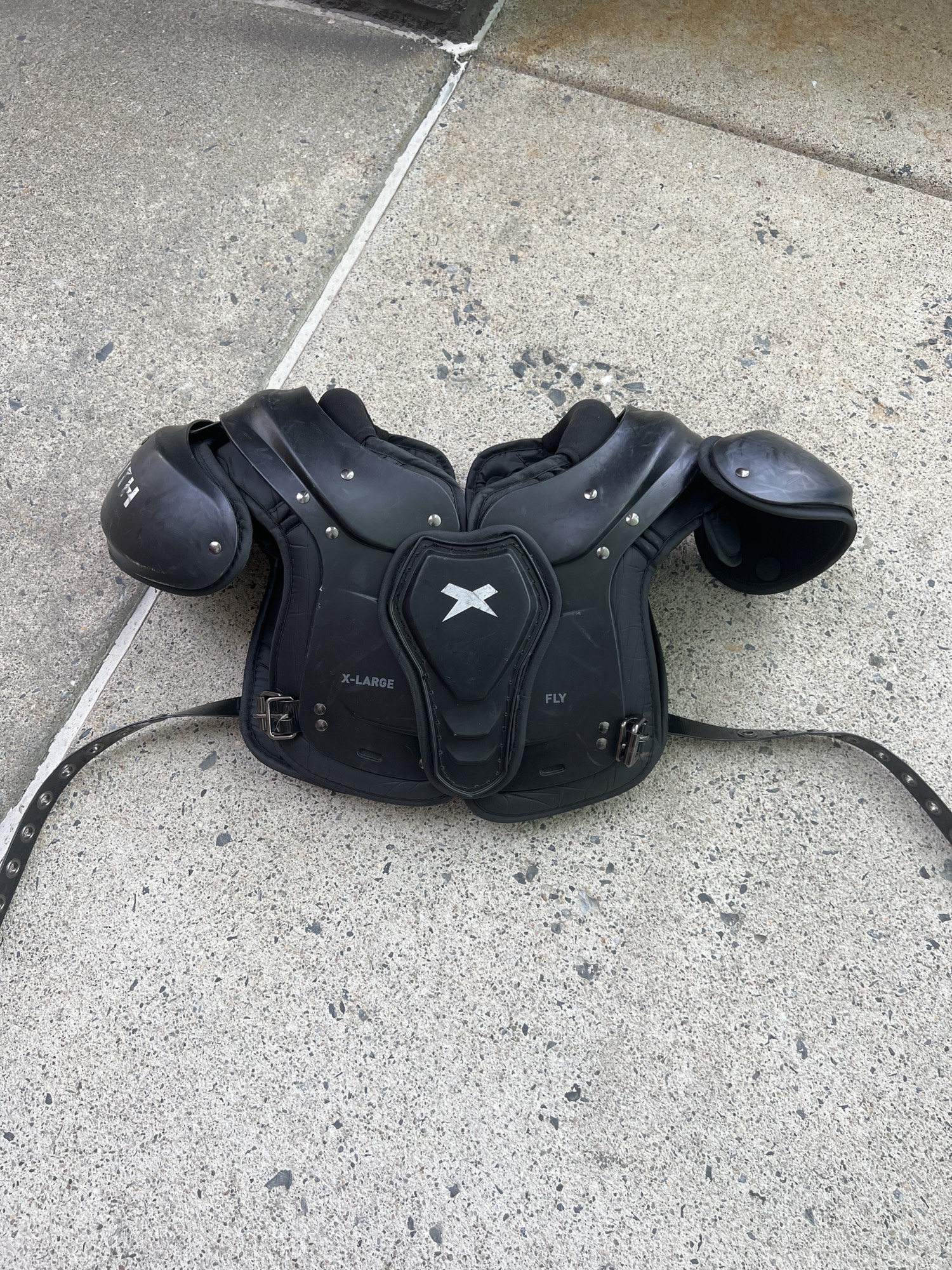 Used Extra Large Xenith Fly Shoulder Pads | SidelineSwap
