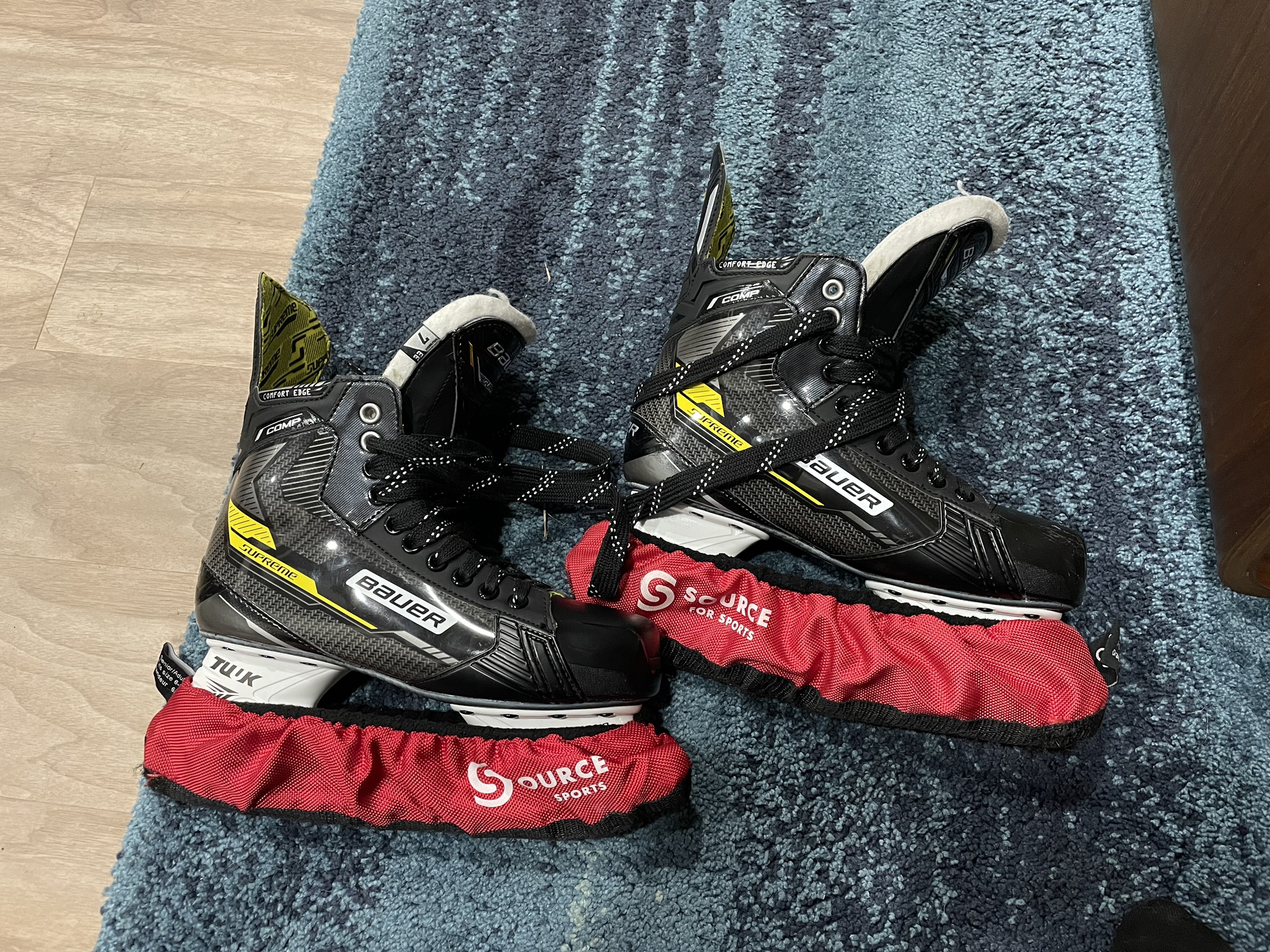 Like New Bauer Extra Wide Width Size 7 Supreme Comp Hockey Skates ...