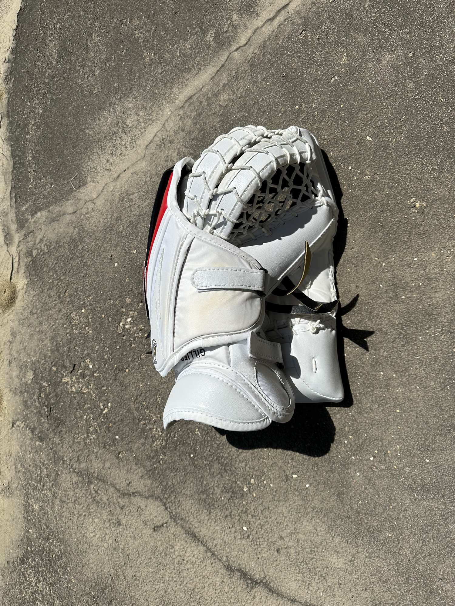 Vaughn Velocity V4 hockey goalie glove Pro Stock Gilles Wow Nice ...