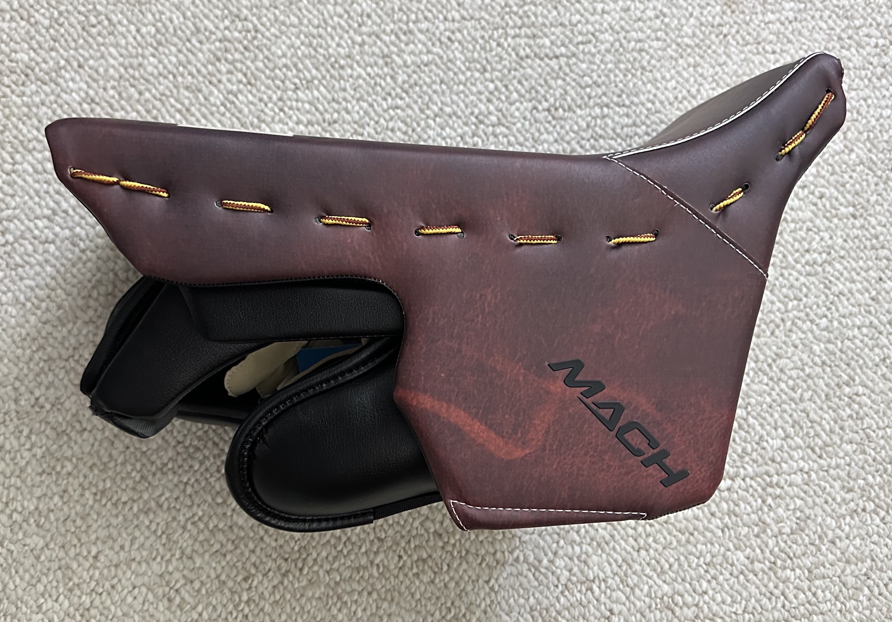 New Regular Bauer Mach Blocker and Hyperlite Catch Glove - set ...