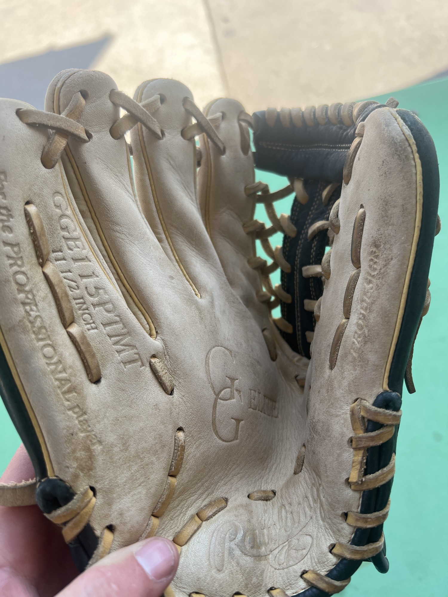 Used Rawlings Gold Glove Elite Left Hand Throw Baseball Glove 11.5" | SidelineSwap