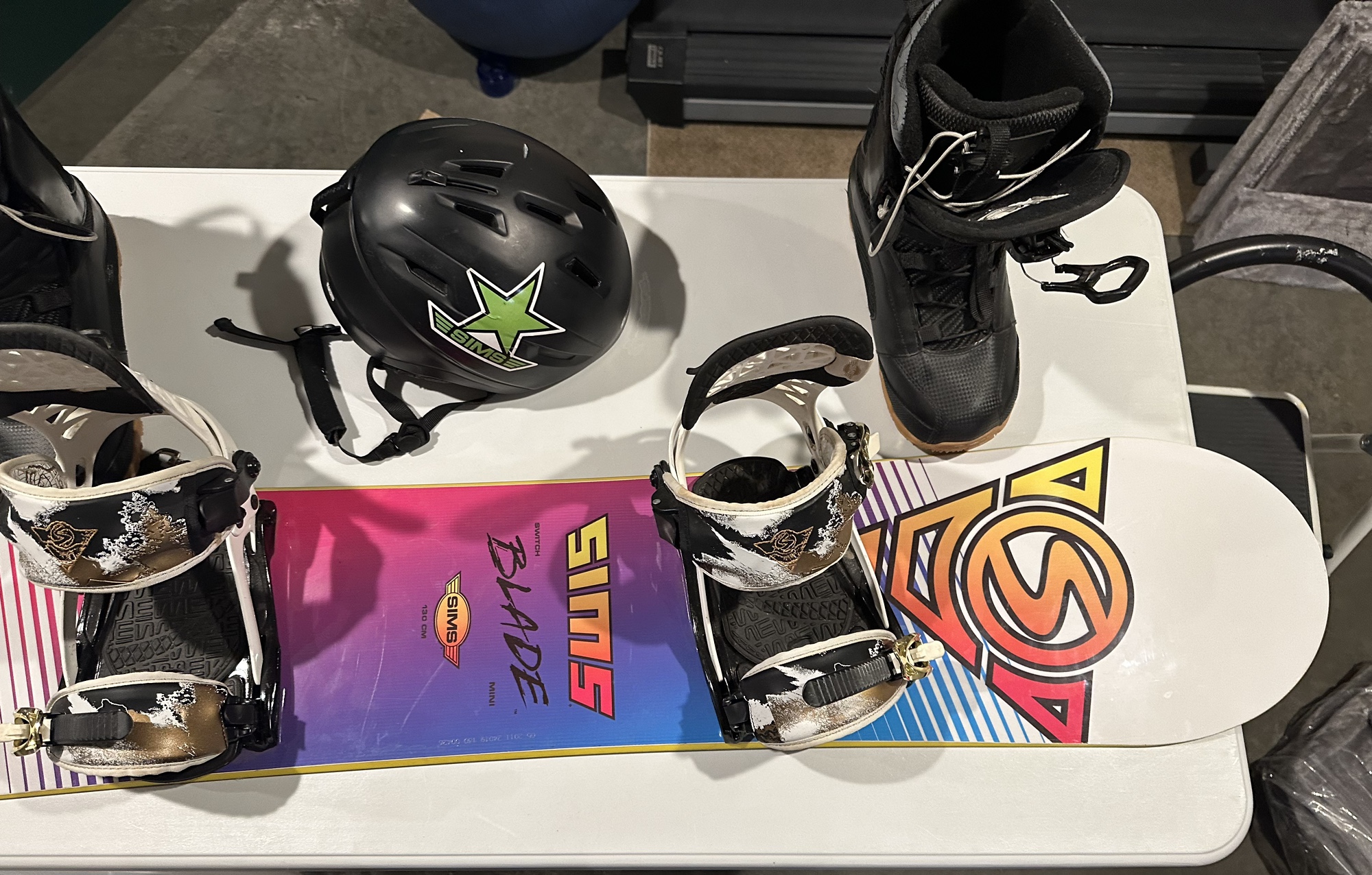 Sims Switch Blade Mini Youth Snow Board Set | SidelineSwap