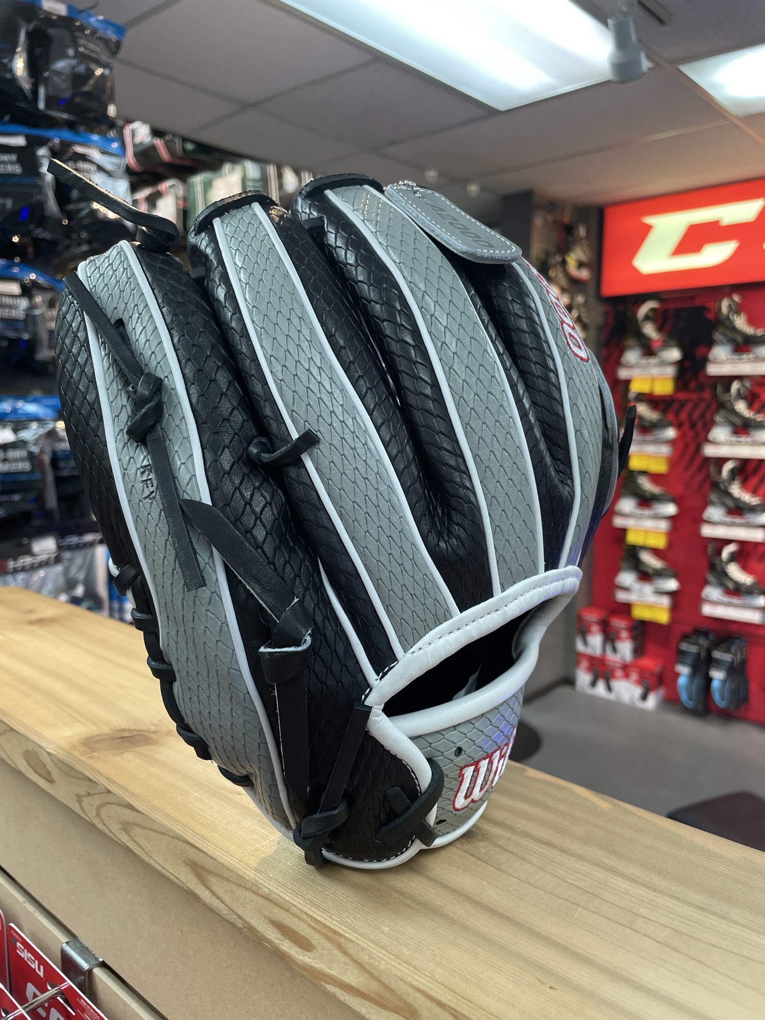 Right Hand Throw 11.5" A2000 Baseball Glove Tim Anderson Edition ...