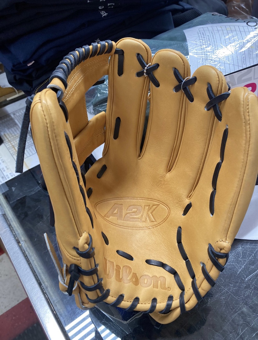 Wilson A2K Tan 1787 11.75” | SidelineSwap