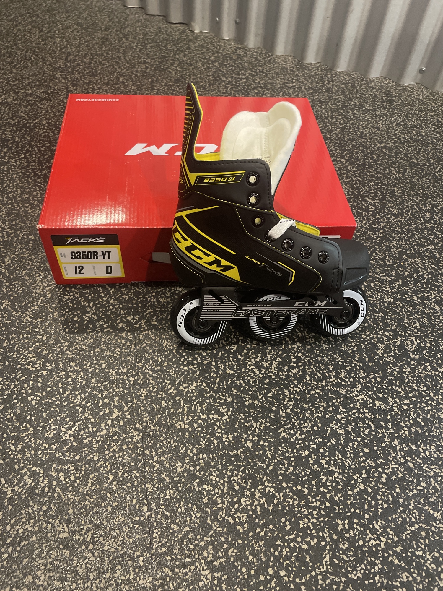 New CCM Regular Width Size 12 Super Tacks 9350 Inline Skates | SidelineSwap