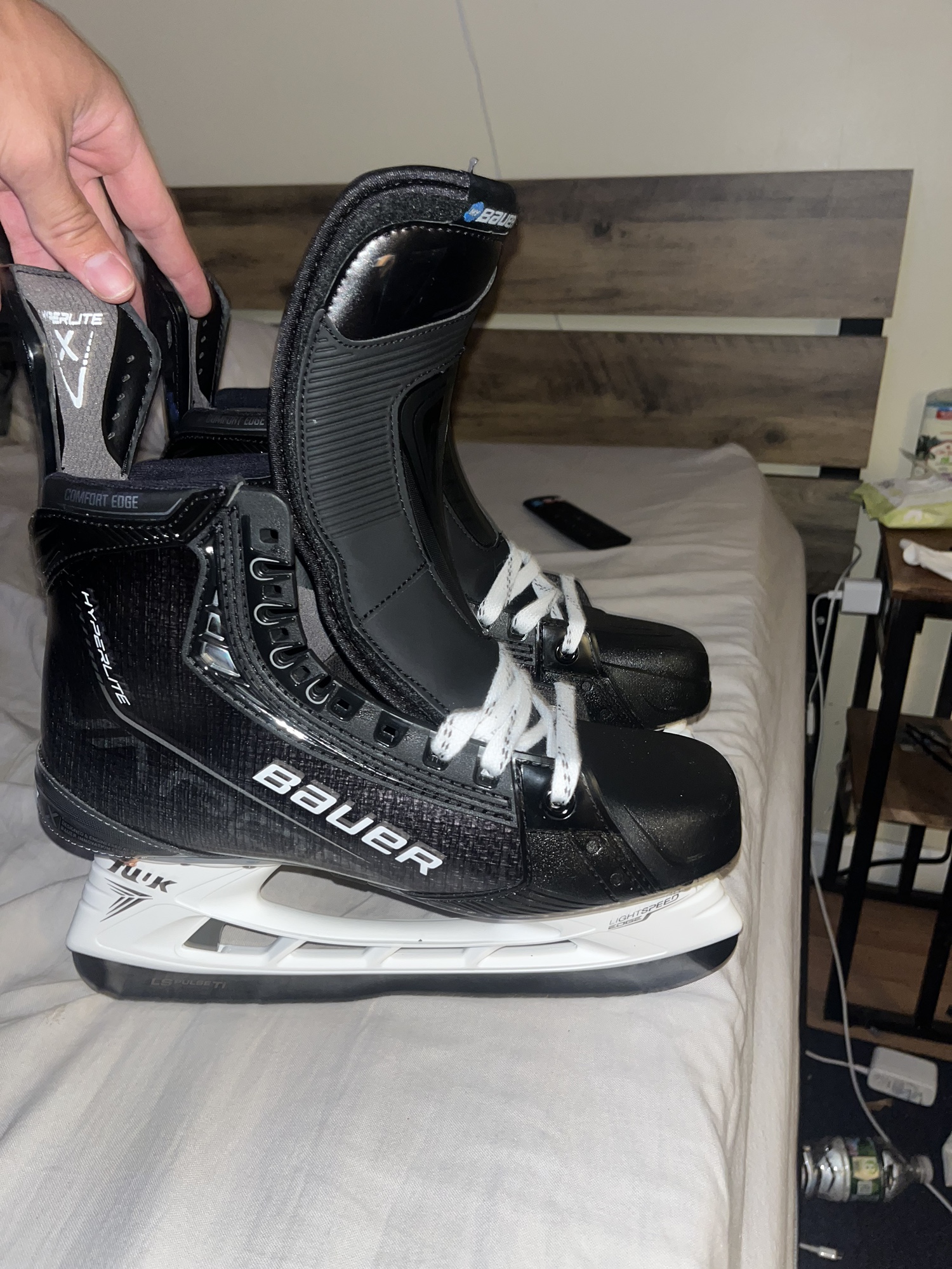 Custom Black Bauer Vapor Hyperlite Hockey Skates | SidelineSwap