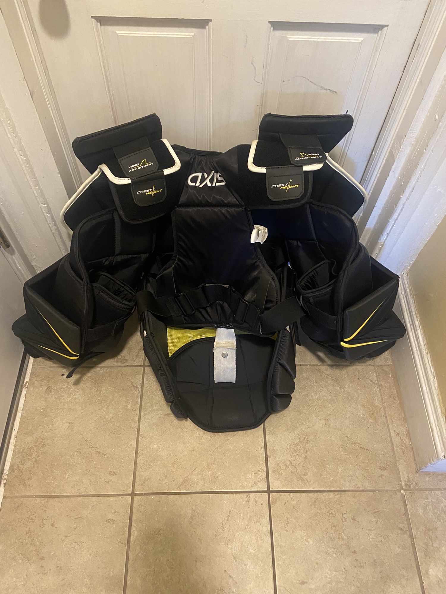 New XL CCM Axis pro Goalie Chest Protector | SidelineSwap
