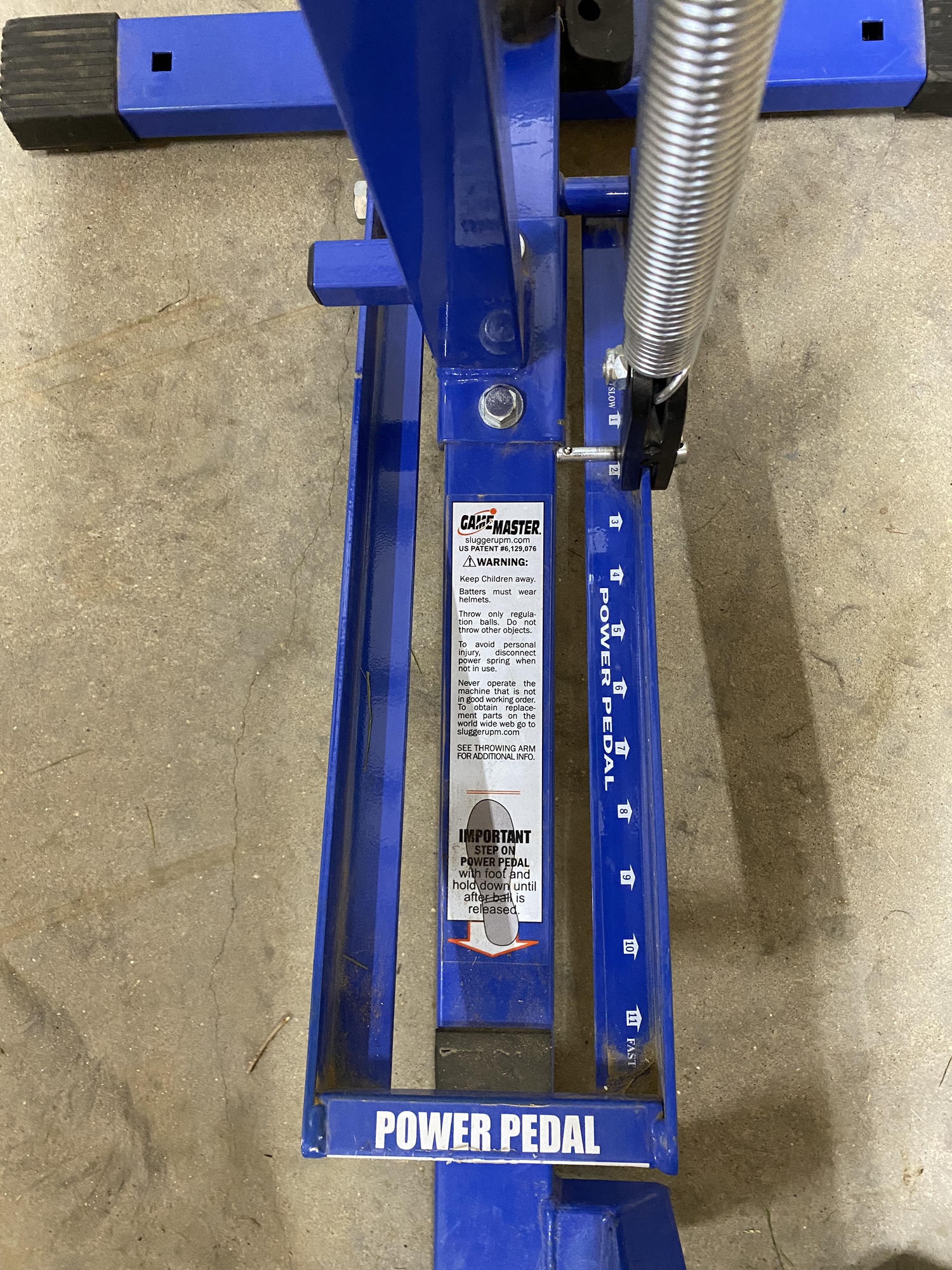 LOUISVILLE SLUGGER BLUE FLAME PITCHING MACHINE | SidelineSwap