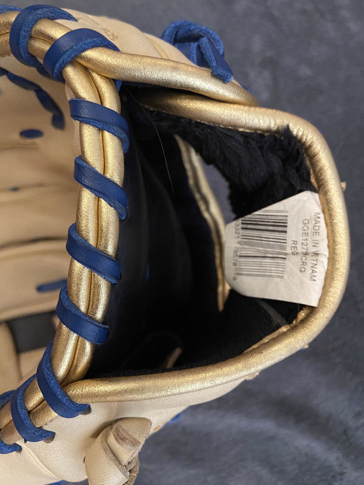 Rawlings Gold Glove Elite 12.75” Baseball Glove | SidelineSwap
