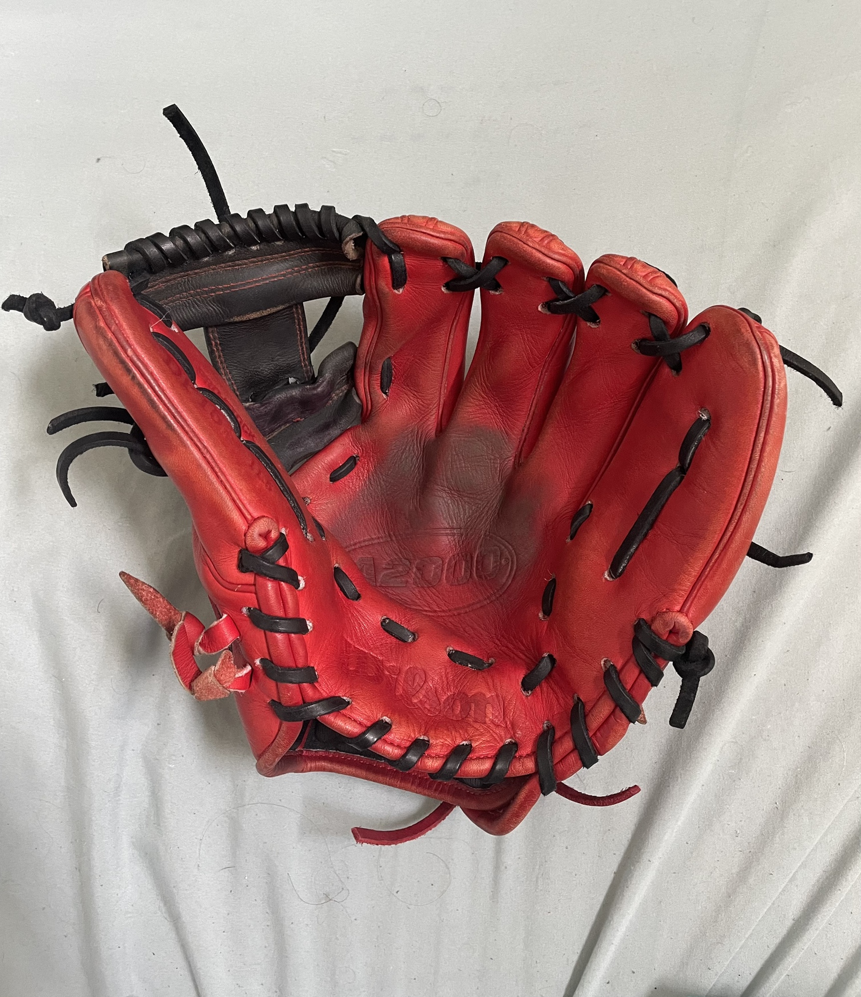 Red Wilson A2000 DP15 | SidelineSwap