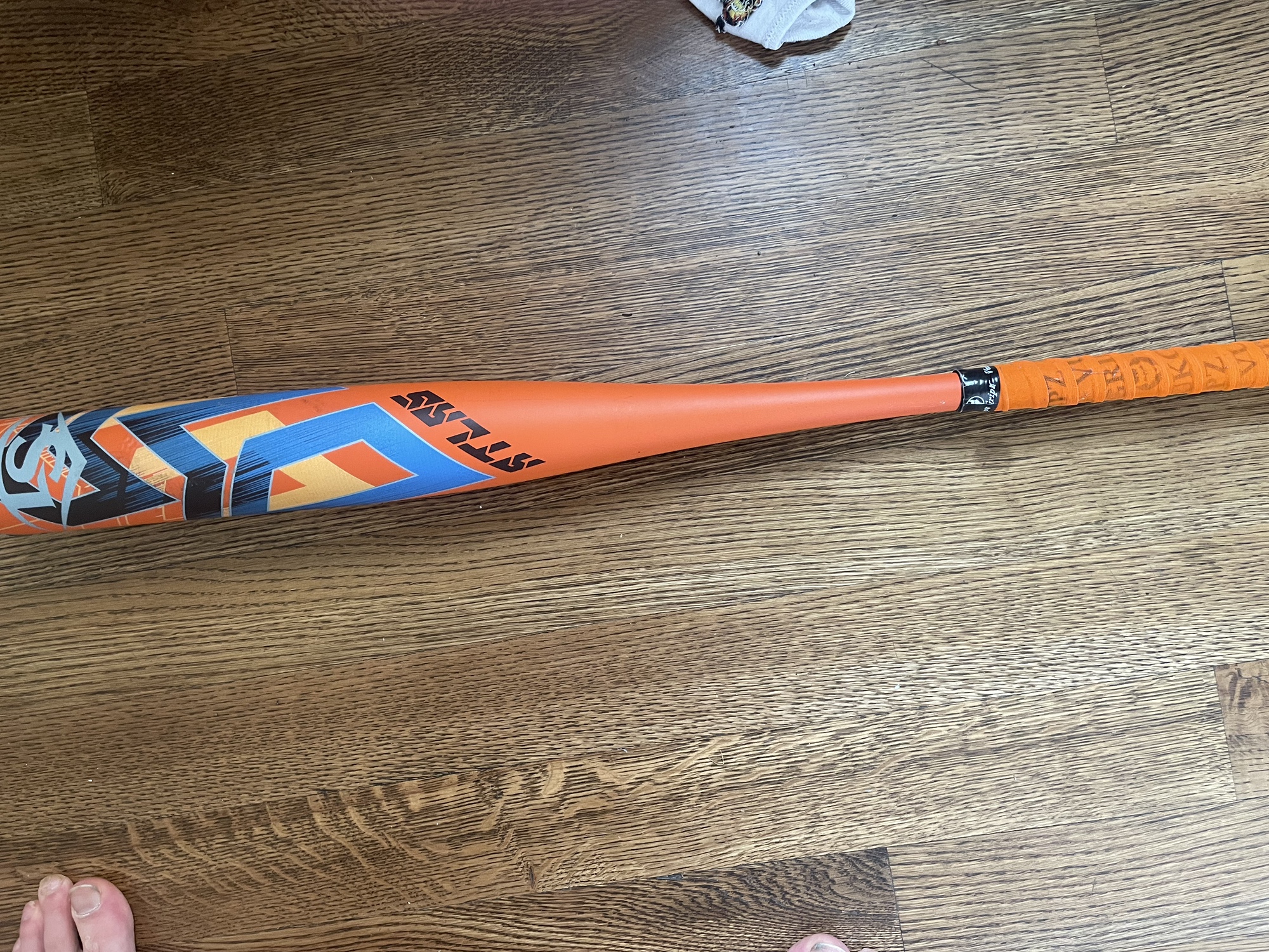 New 2023 Alloy (-8) 24 oz 32" Atlas Bat | SidelineSwap