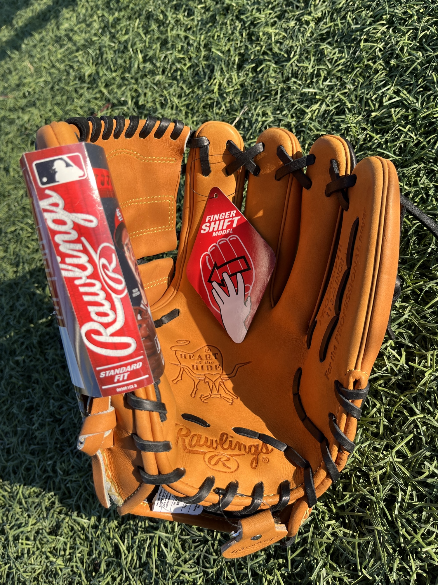 New Rawlings Heart of the Hide 11.75” PRO205-9TB Glove | SidelineSwap