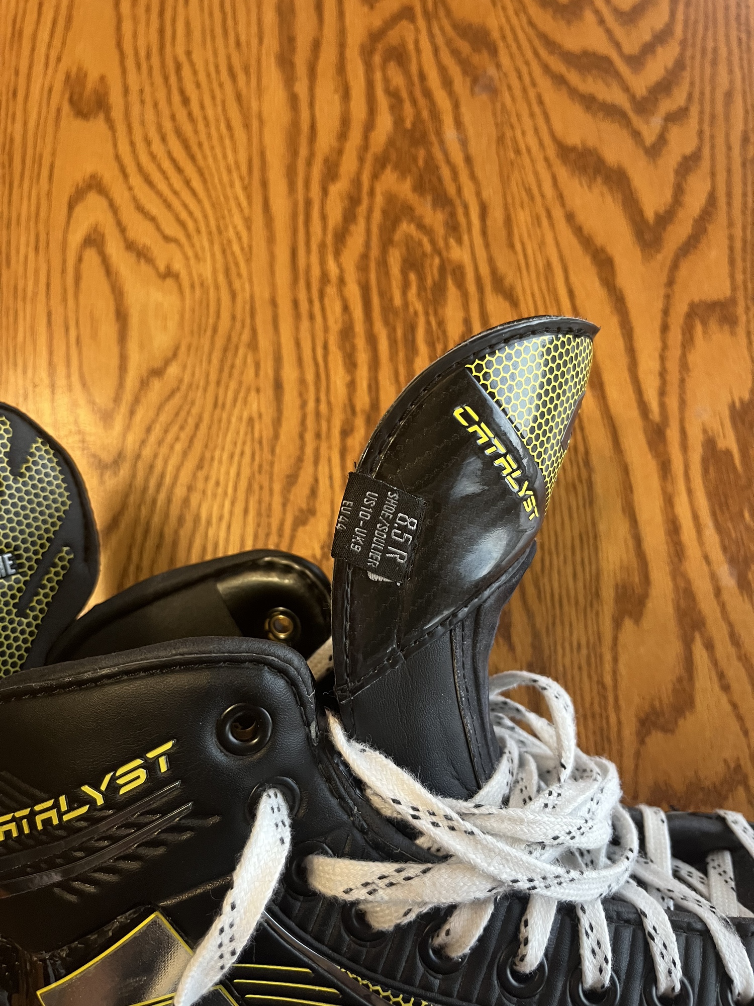 True Catalyst 9 Hockey Skates size 8.5 R | SidelineSwap