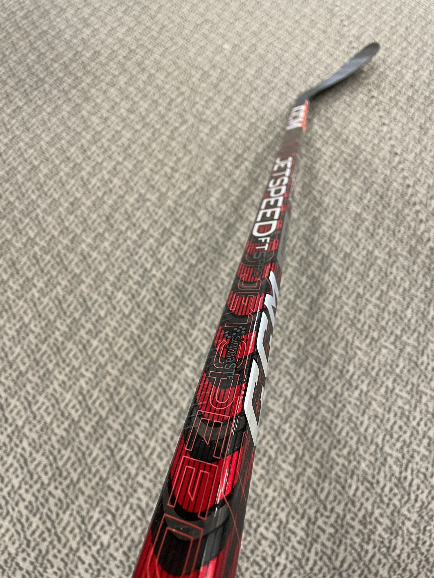 CCM FT5 Pro P90TM Curve 50 flex right hand stick | SidelineSwap