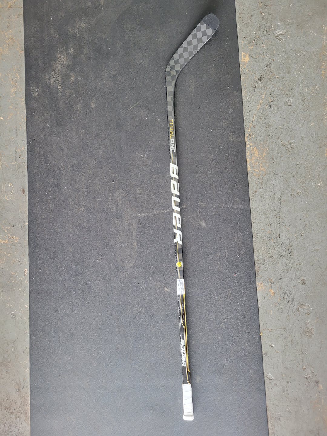 Used Bauer Total One 87 Flex Pattern P88 Senior One Piece Sticks ...