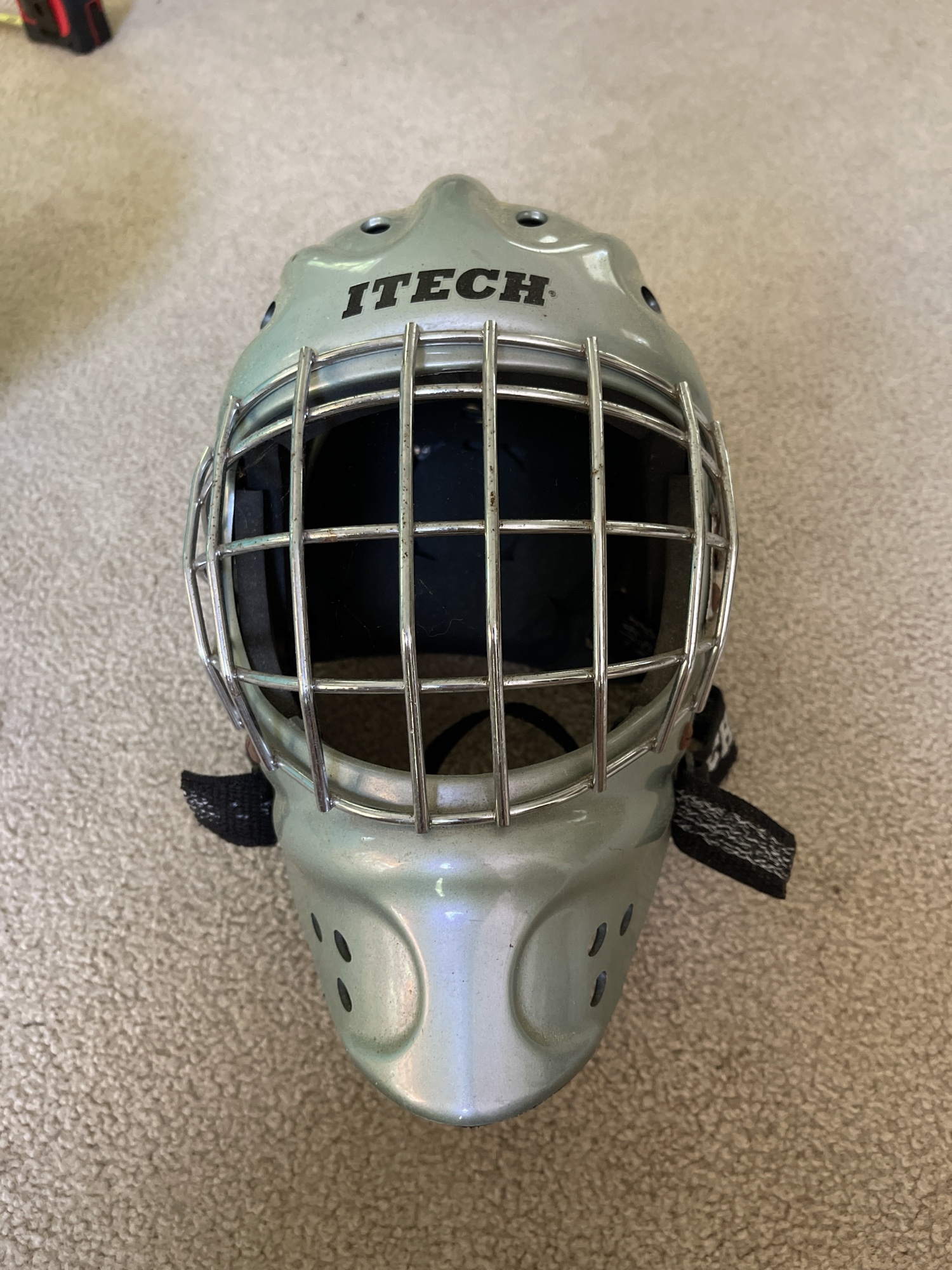Used Large Itech Profile 1200 Helmet | SidelineSwap