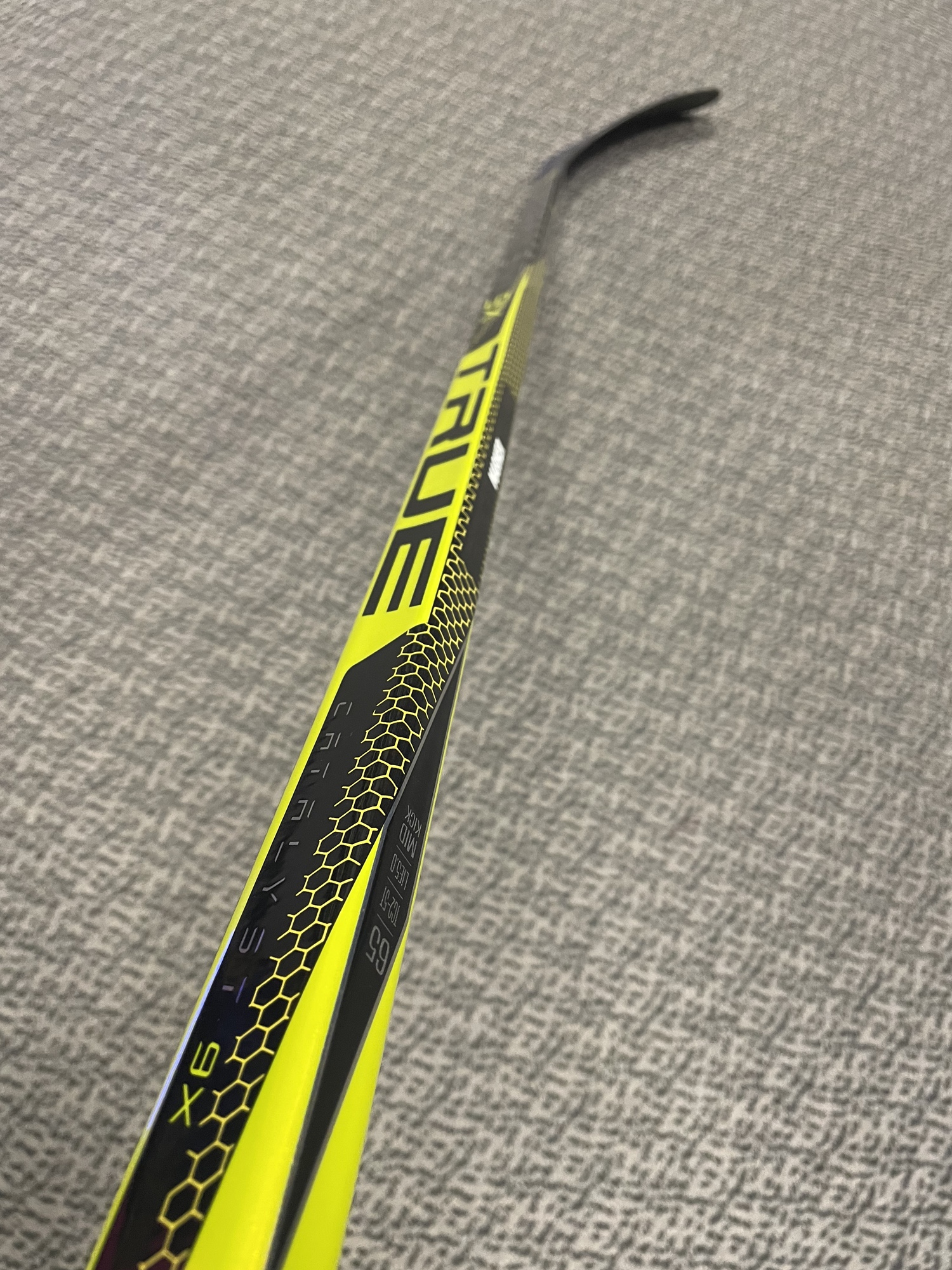 True Catalyst 9X 65 Flex TC2-5 curve left hand stick | SidelineSwap