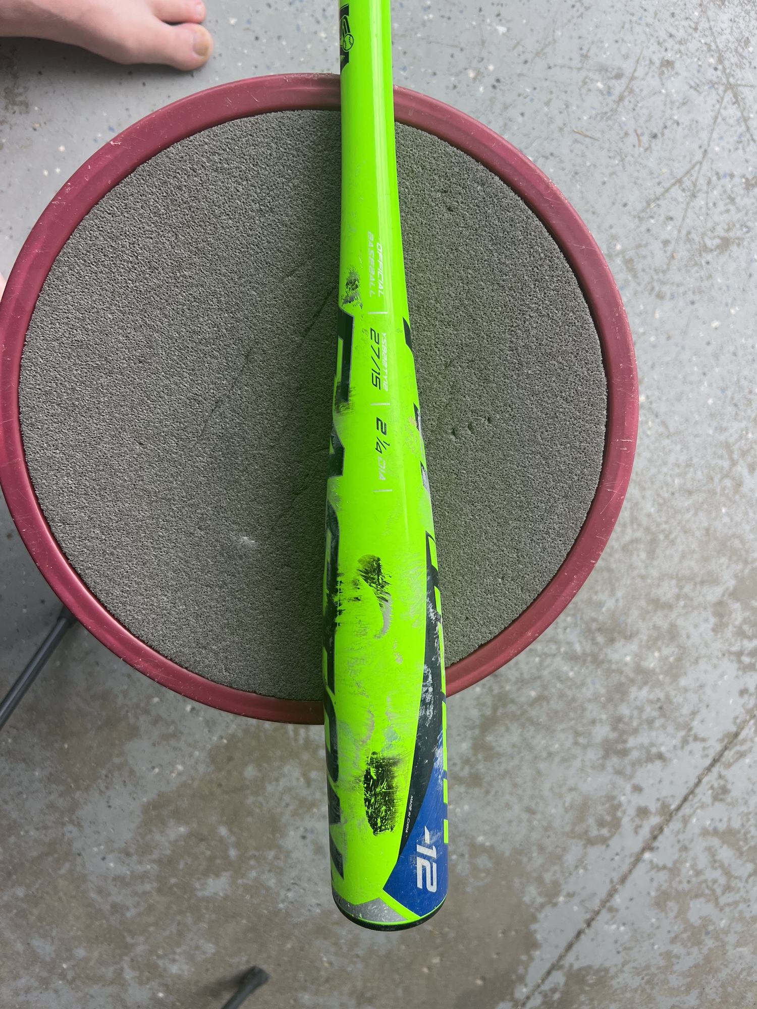 Used 2022 Easton (-12) 15 oz 27" Typhoon Bat | SidelineSwap