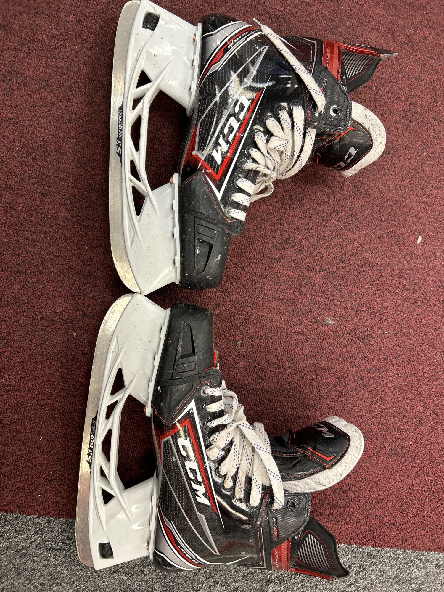 Used CCM Regular Width Size 10 JetSpeed FT490 Hockey Skates | SidelineSwap