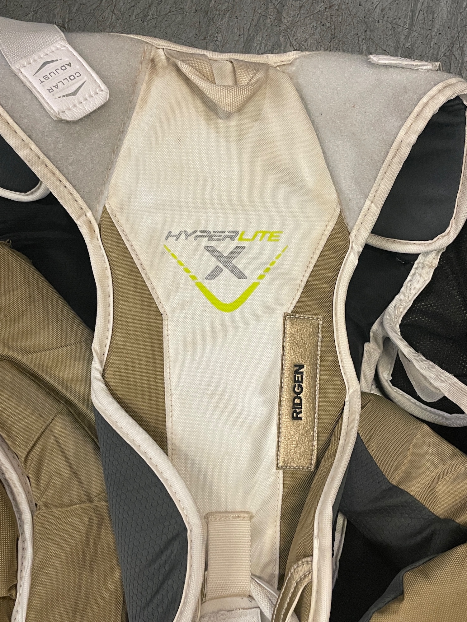 Bauer Hyperlite XL Custom Chest Protector | SidelineSwap