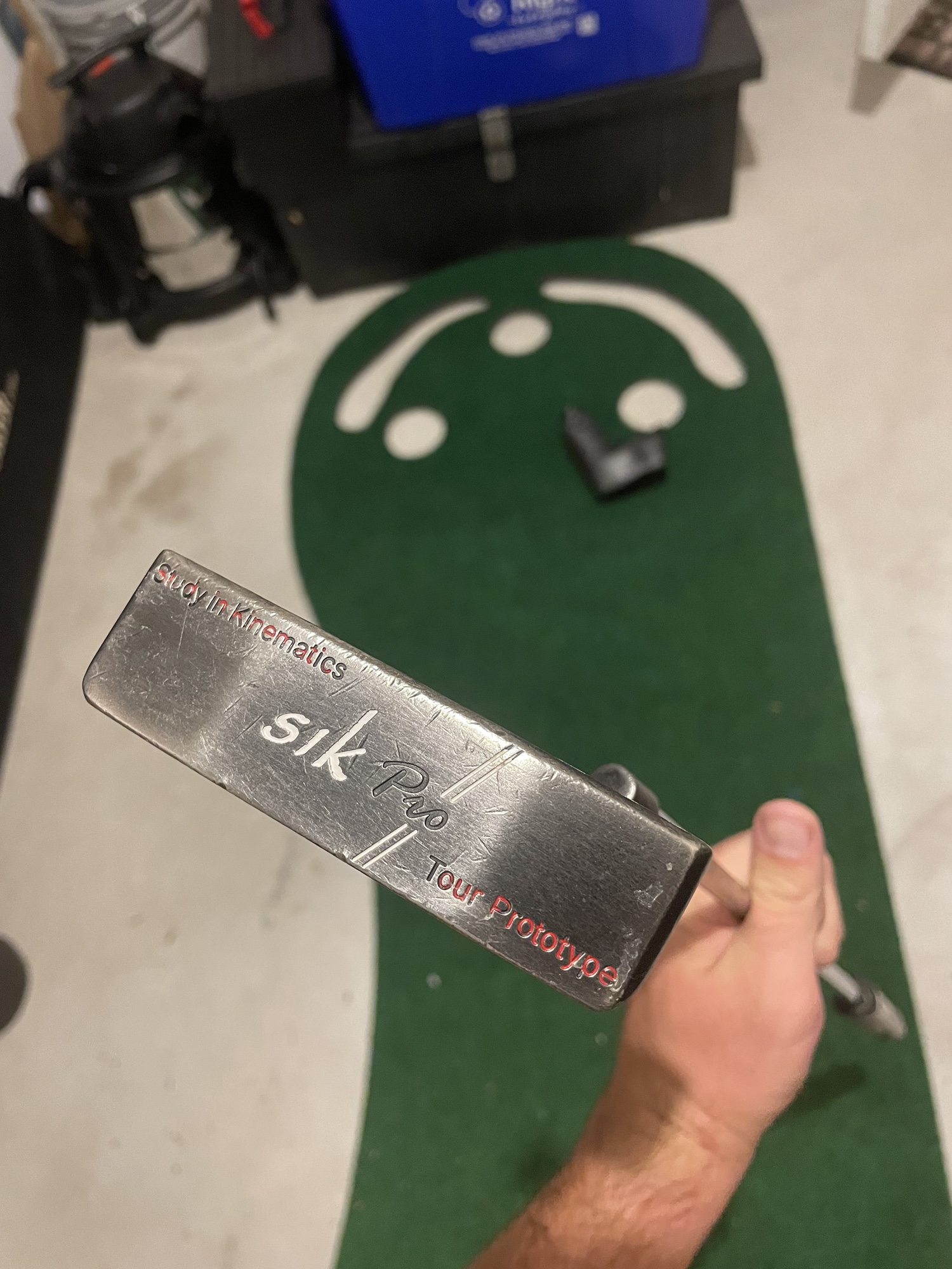 Sik Pro Tour Prototype 33.5” Black Putter | SidelineSwap