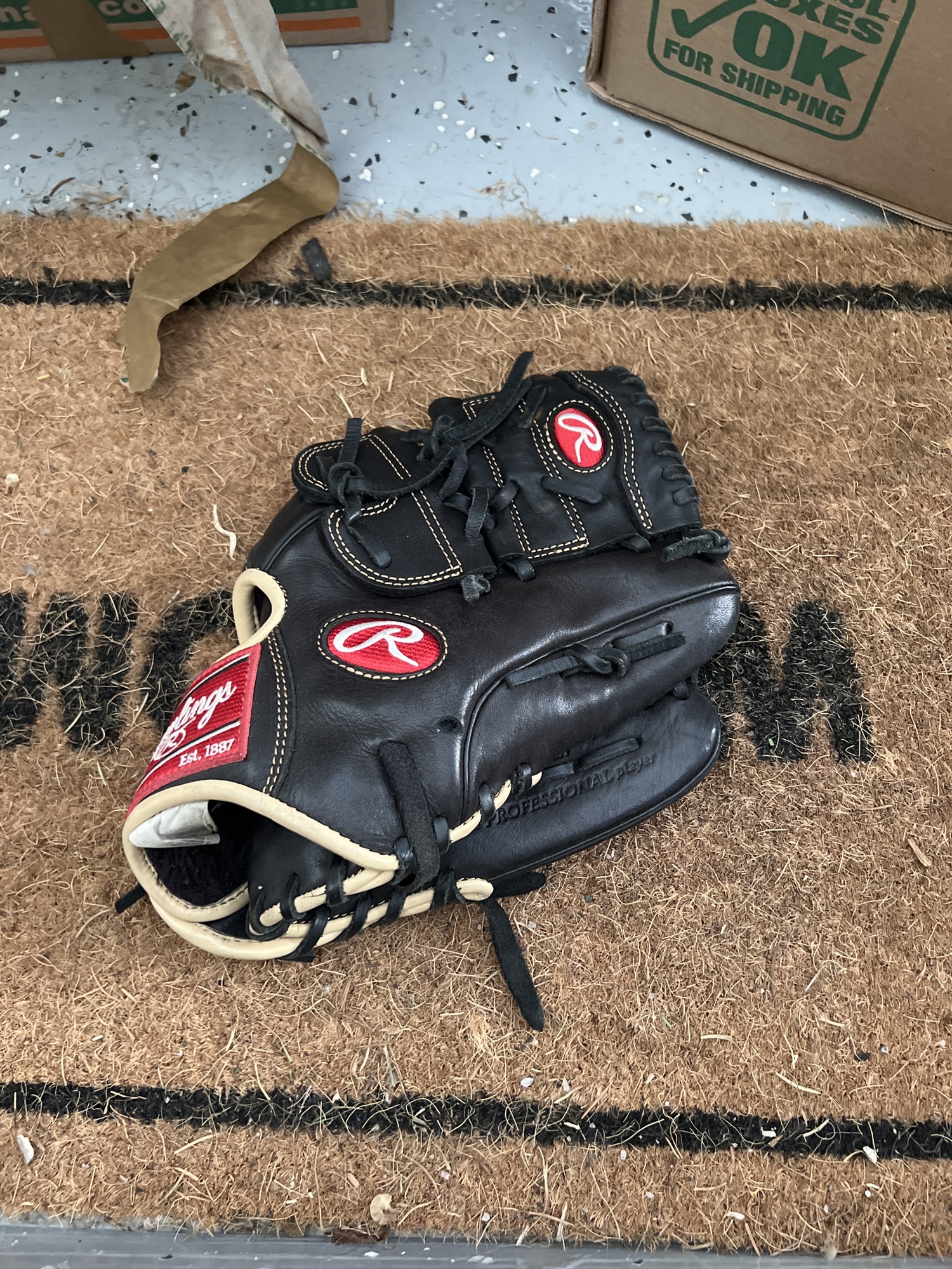 2020 Pitcher's 12" Gold Glove Elite Baseball Glove | SidelineSwap