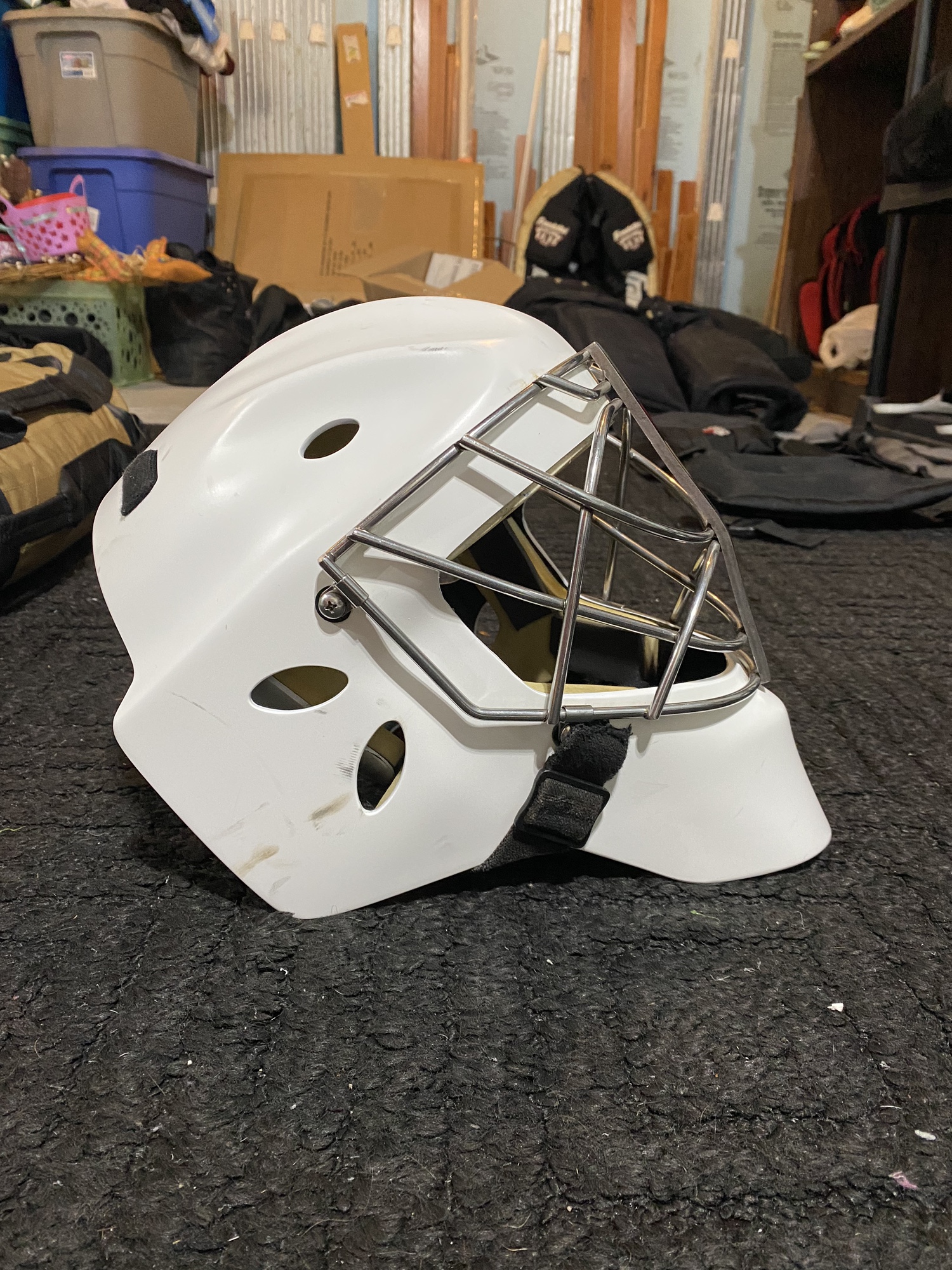 Sportmask Pro 3 Goalie Mask | SidelineSwap