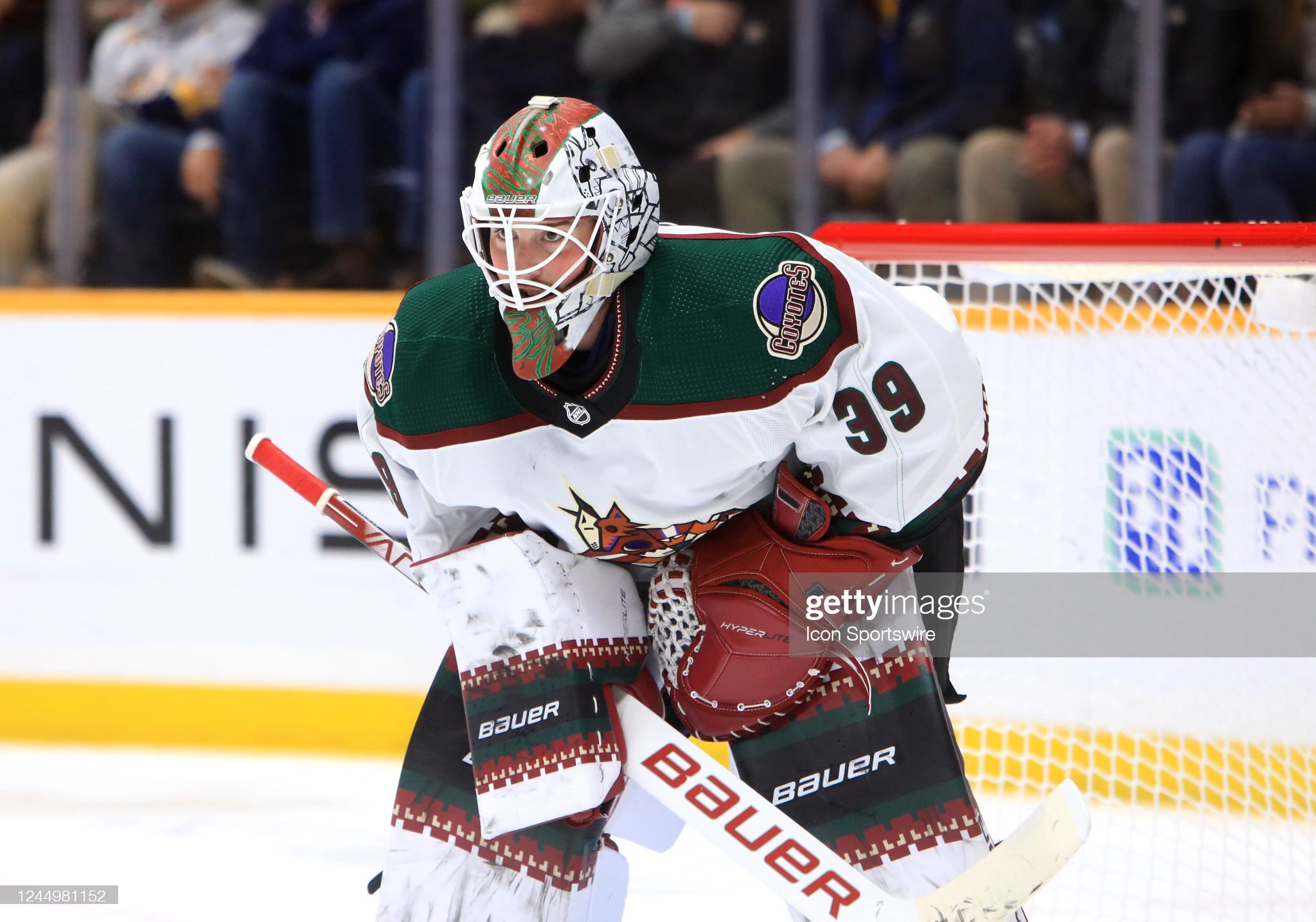ARIZONA COYOTES Connor Ingram game-worn Bauer Hyperlite blocker ...
