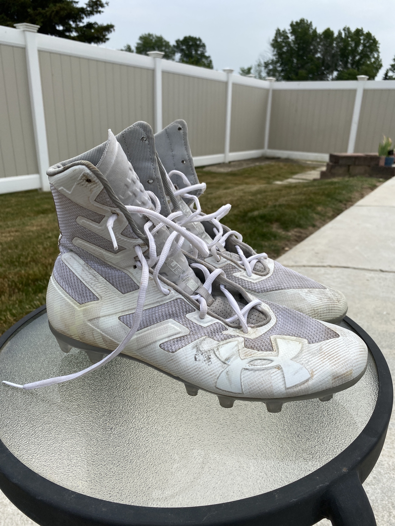 Men's Molded Cleats High Top Highlight | SidelineSwap