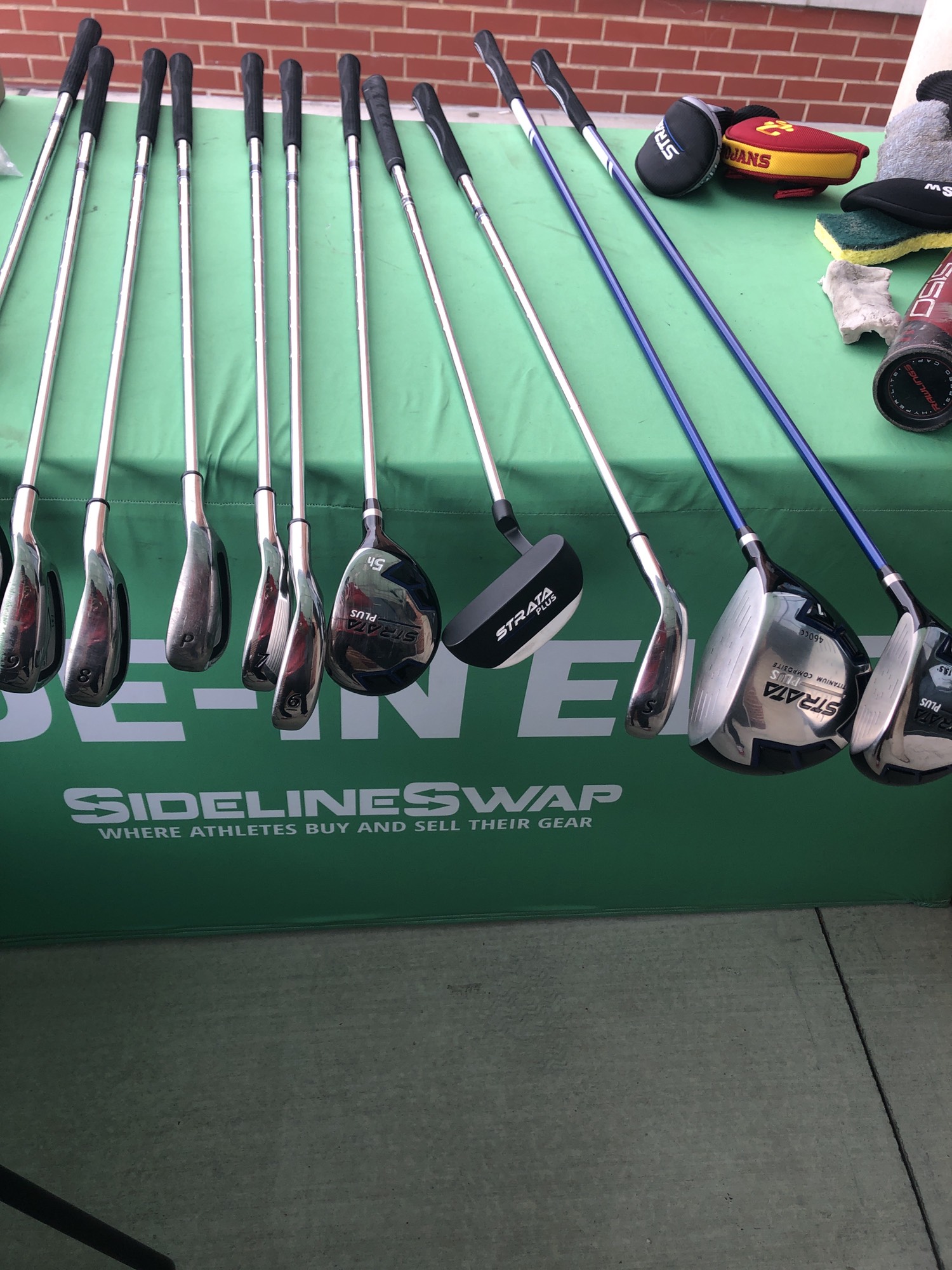 Used Strata Burner Plus Right Clubs (Full Set) Senior Number of Clubs ...