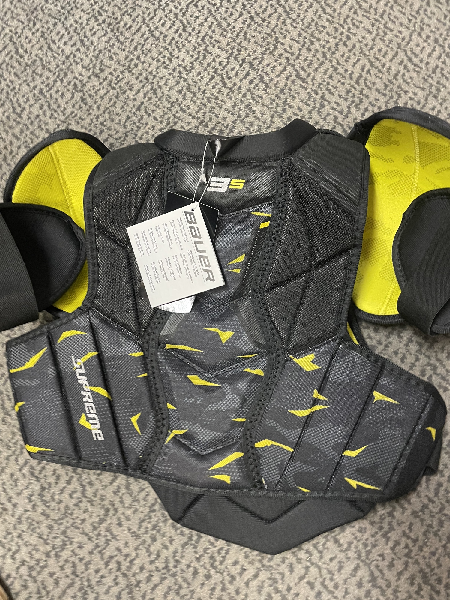 Bauer Supreme 3S Junior Medium Shoulder Pads | SidelineSwap