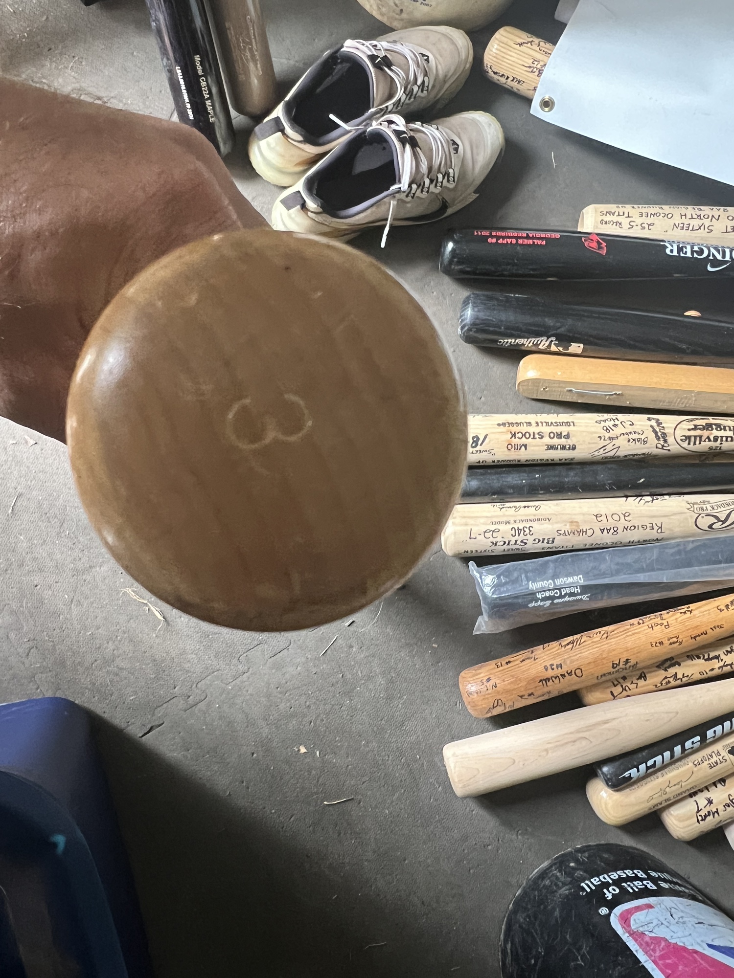 2020 Wood (-3) 30 oz 33" Professional Cut Bat | SidelineSwap
