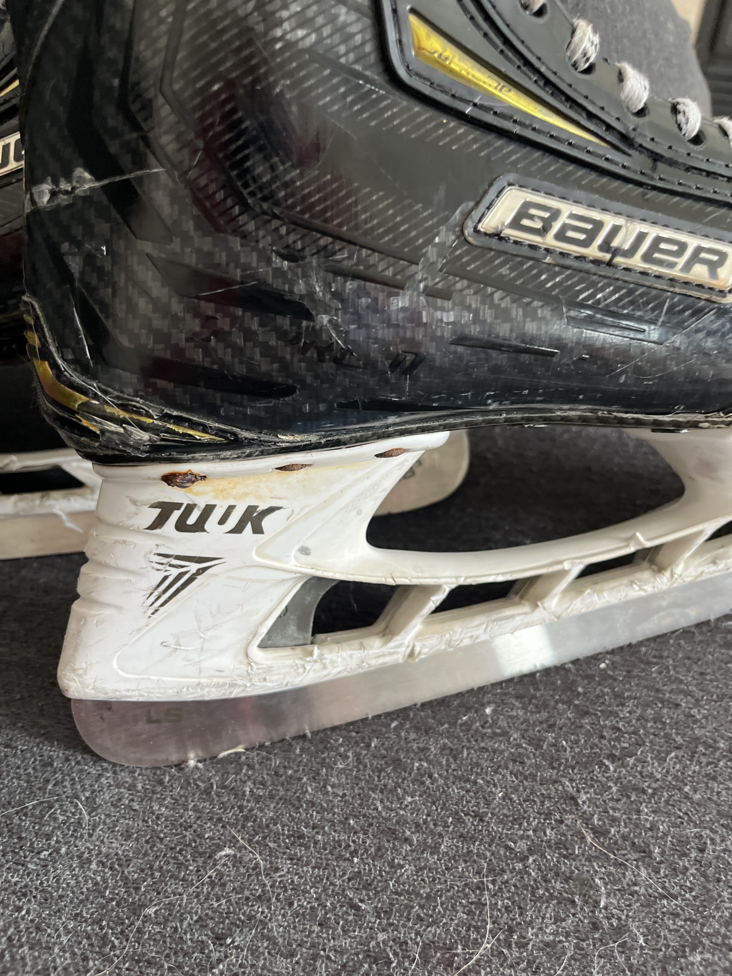 Bauer 2S PRO skates With LS Steel Size 8D supreme Hockey Skates ...