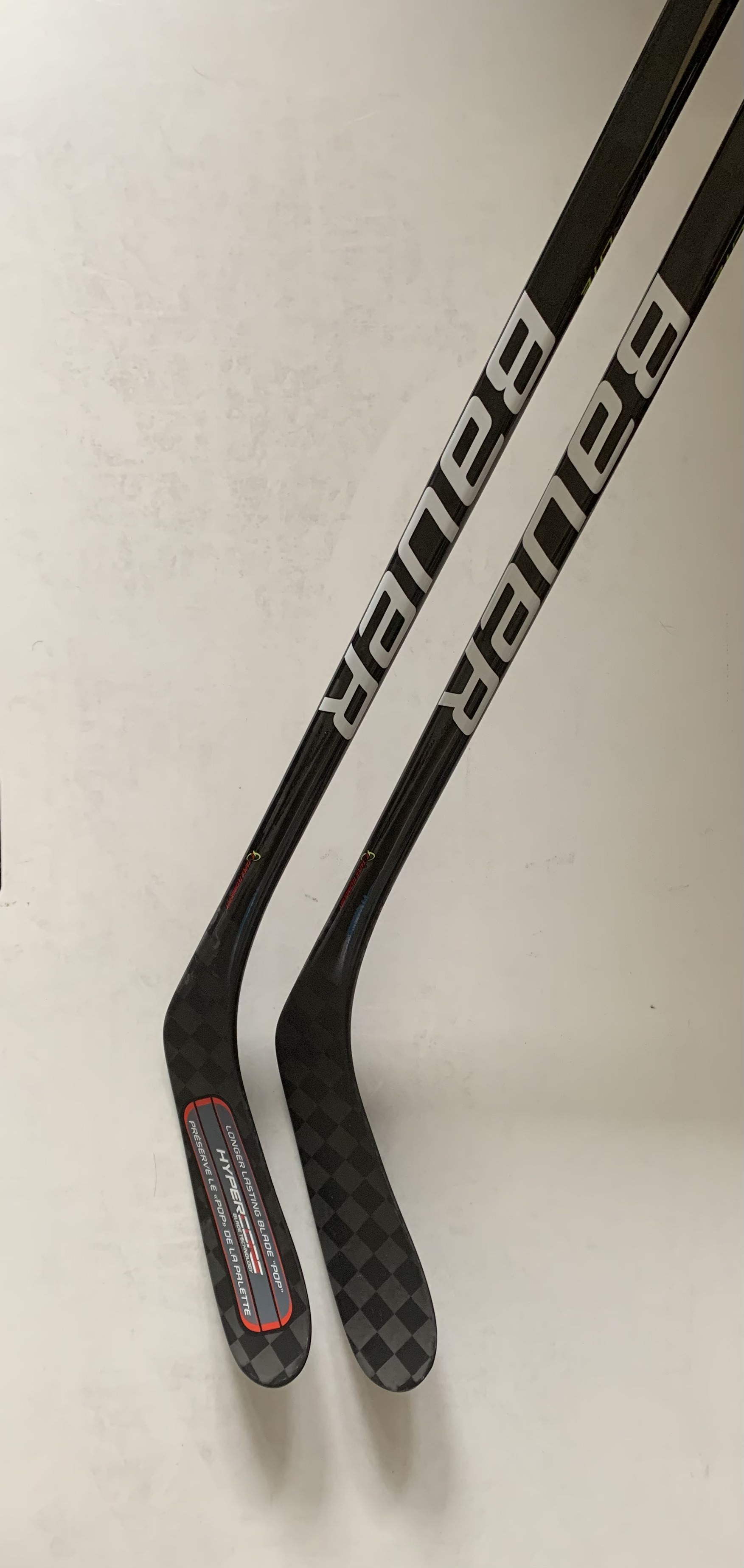 2 x Senior Left Hand Bauer Vapor Hyperlite Hockey Stick - P28/77 Flex ...
