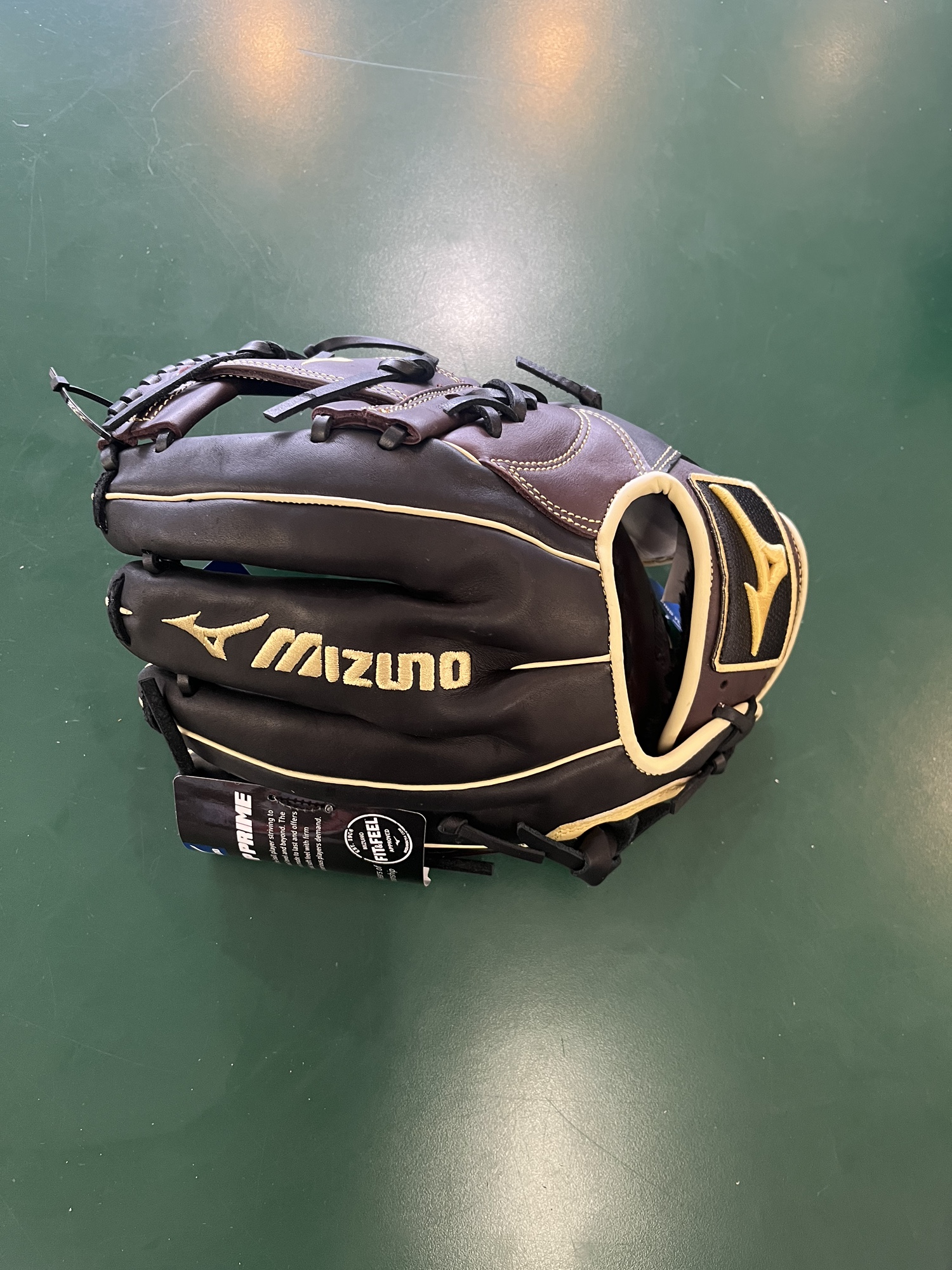 New Mizuno Baseball MVP Prime Right Hand Throw 11.75” Glove | SidelineSwap
