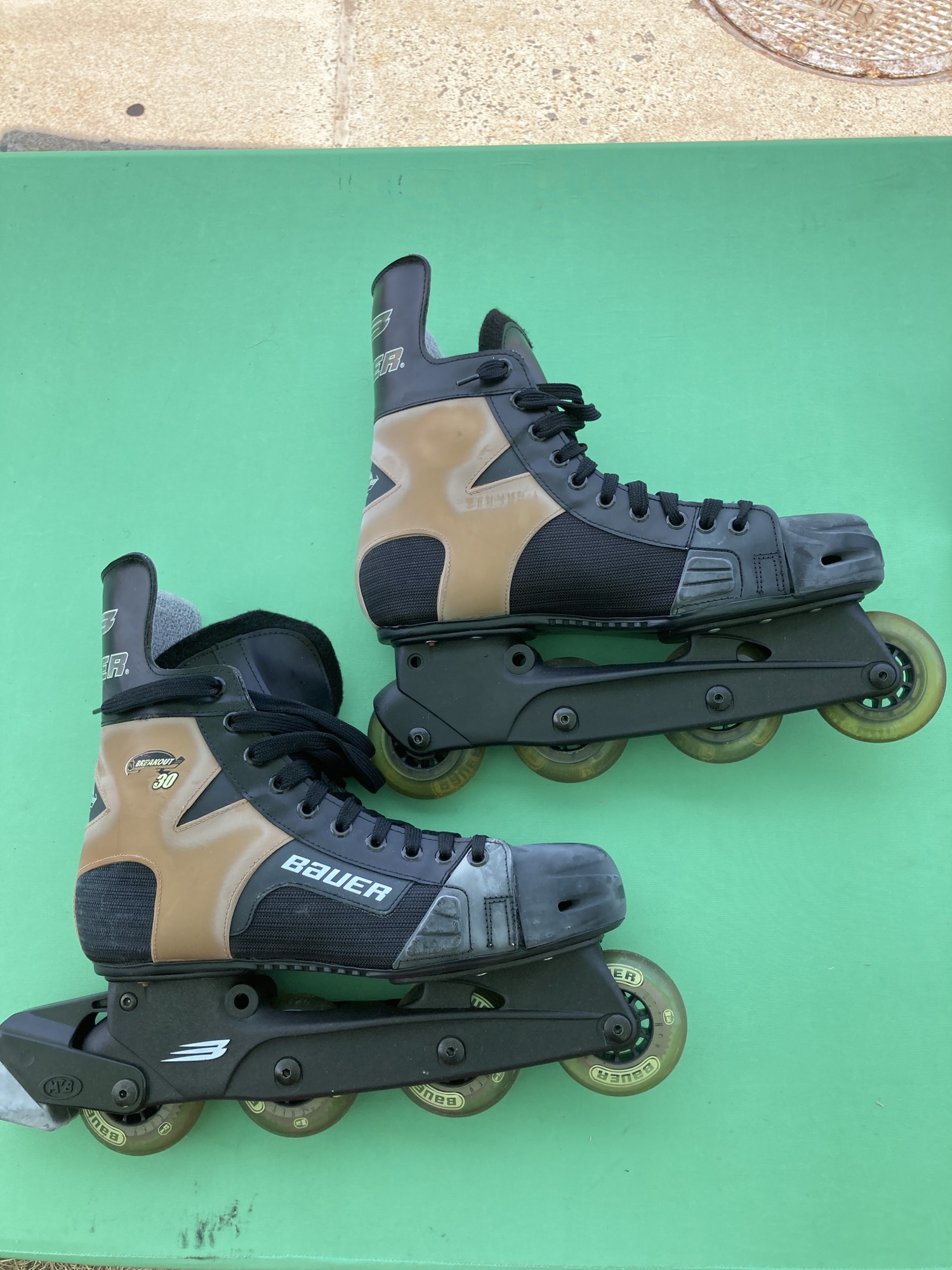 Used Bauer Inline Skates D&R (Regular) 10 | SidelineSwap