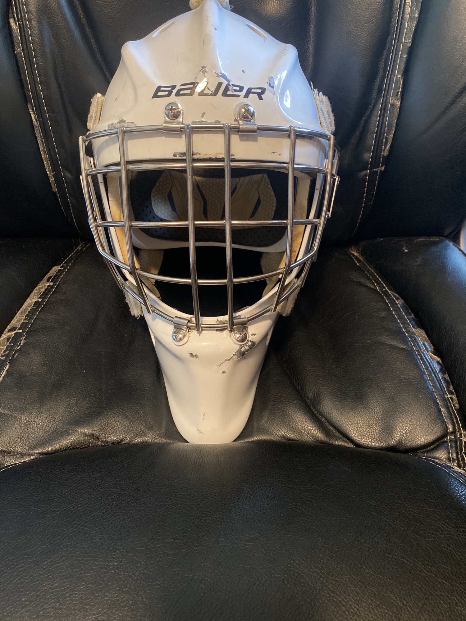 Used Bauer 960 Goalie Mask | SidelineSwap