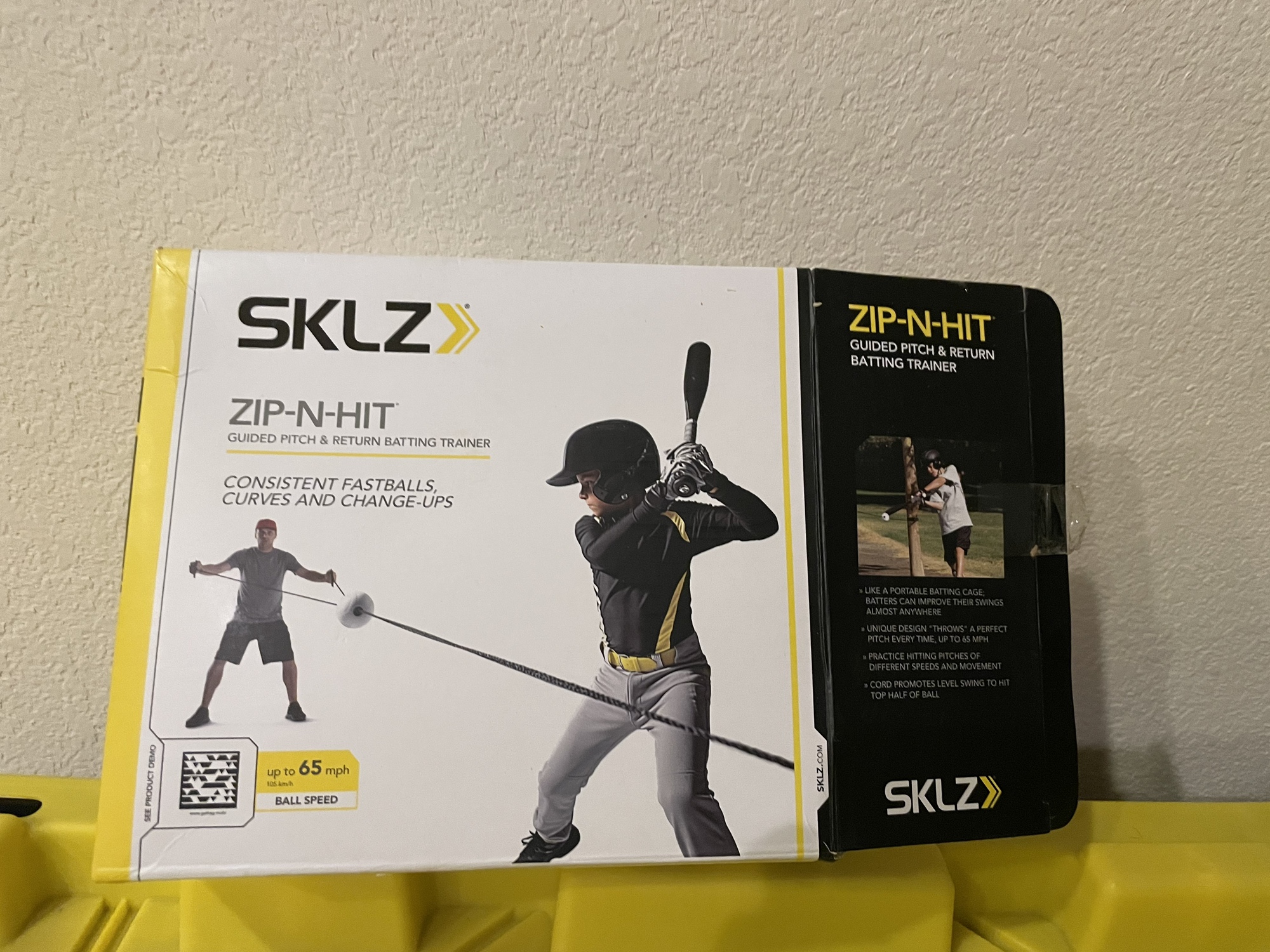 SKLZ Zip-N-Hit, Batting Trainer | SidelineSwap