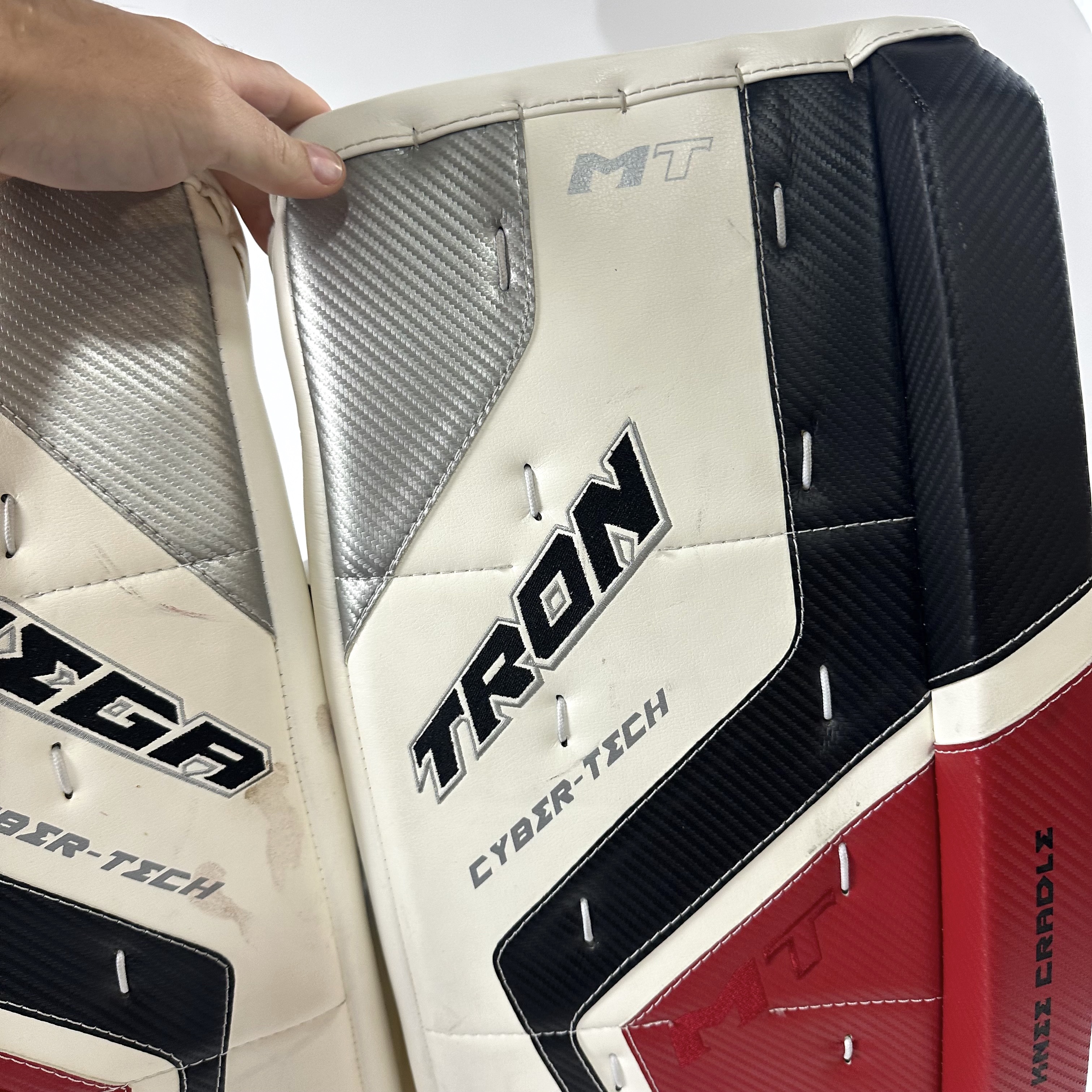 Brand New Red and White Tron Mega Pro Goalie Pads | Size 35"+1 ...