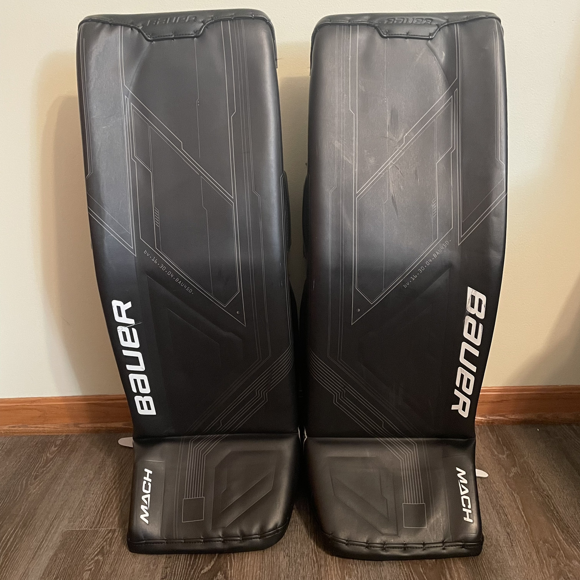 Bauer Supreme Mach Goalie Pads / Glove / Blocker Set | SidelineSwap
