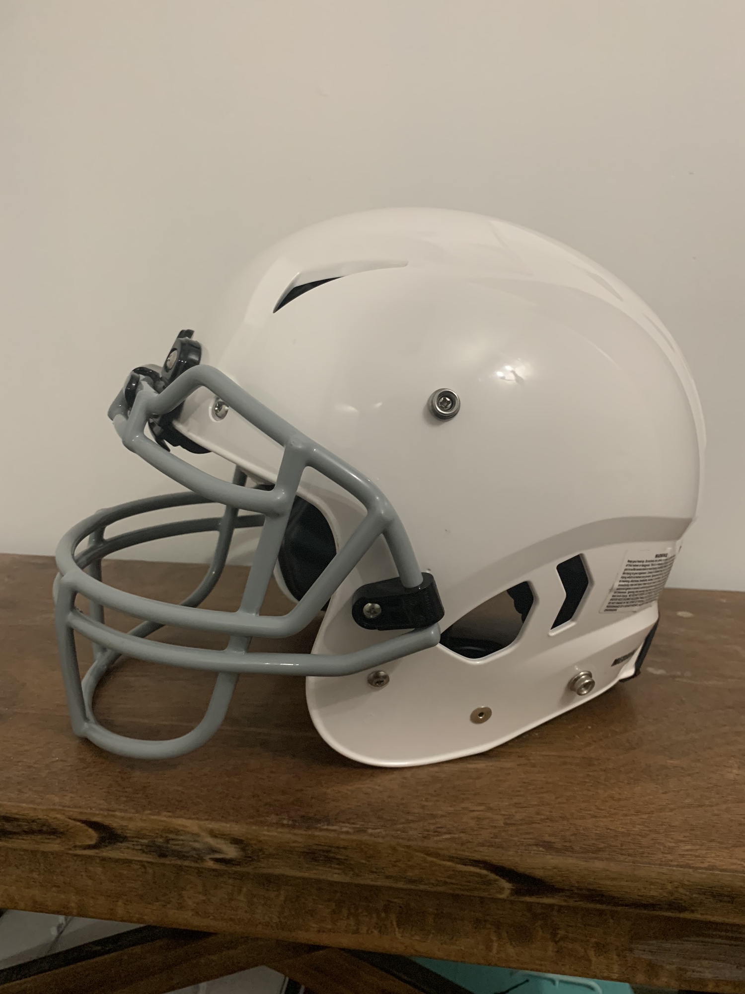 New Schutt Vengeance A11 Helmet -Youth - Medium | SidelineSwap