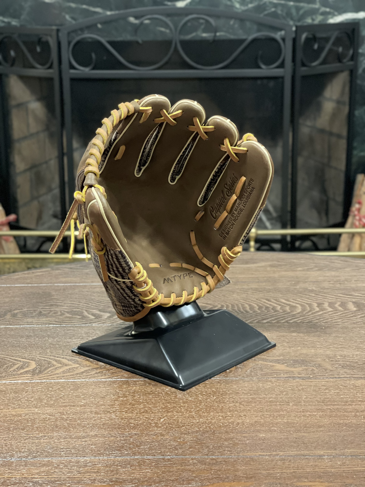 Marucci Nightshift “Sherlock” Capitol Series 11.5” Brand New Baseball ...